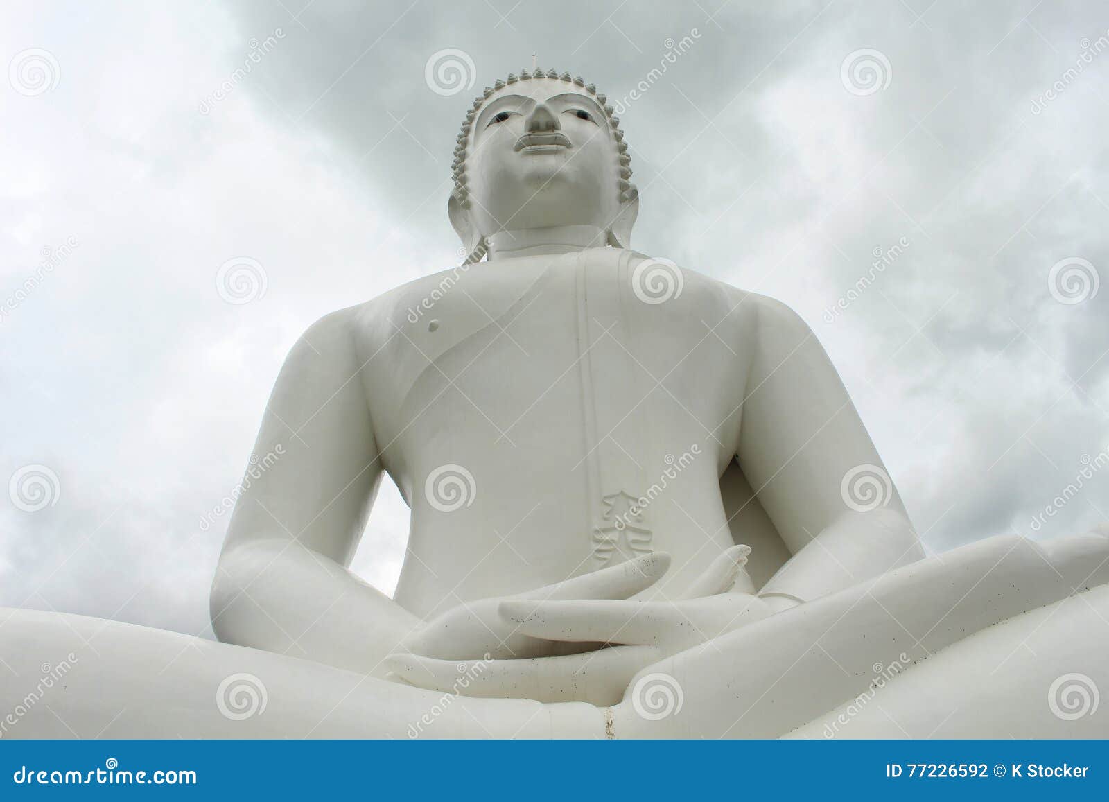 Buda Blanco En La Ciudad De Tailandia Foto de archivo - Imagen de asia ...
