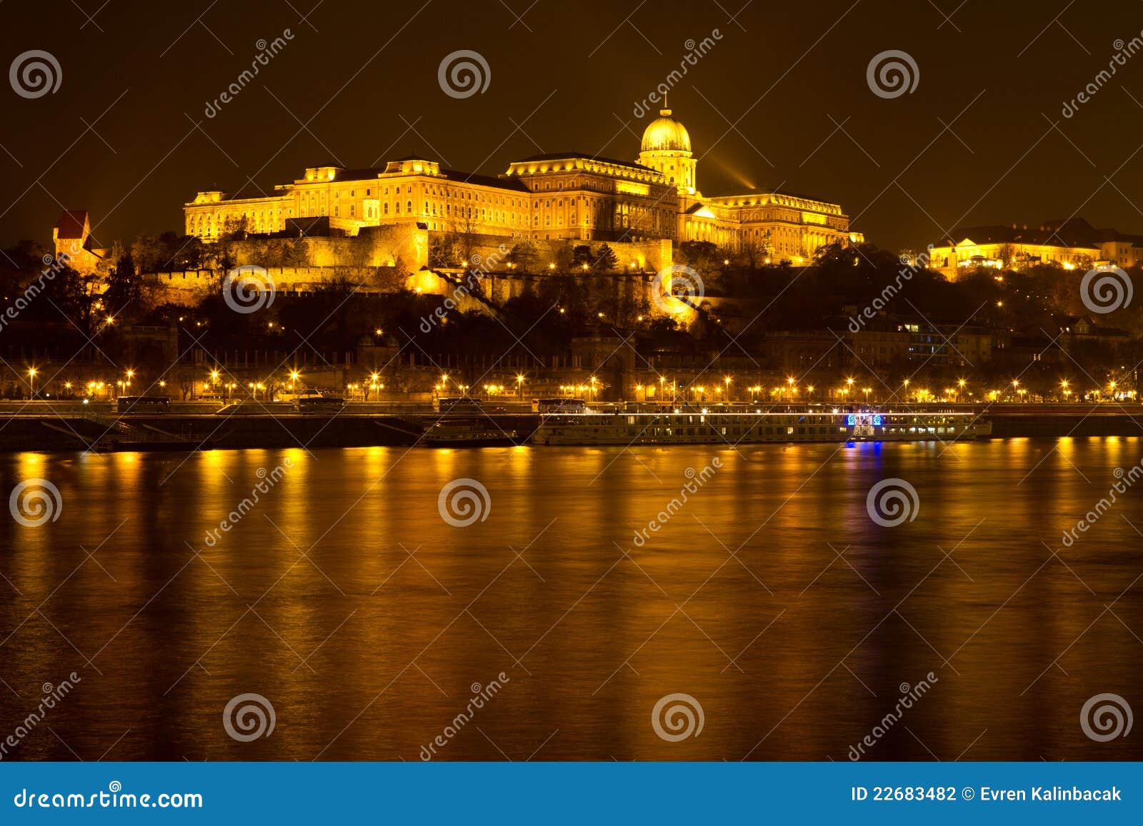 Buda Castle stock photo. Image of night, magyar, famous - 22683482