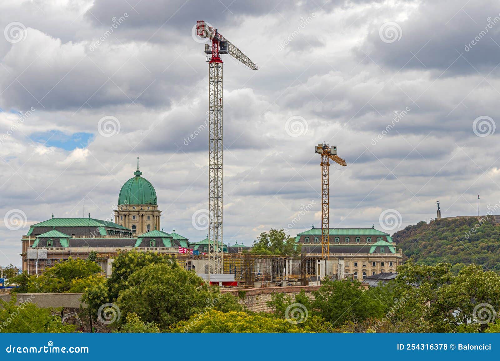 Buda Castle Construction Site Stock Photo - Image of build, 2022: 254316378