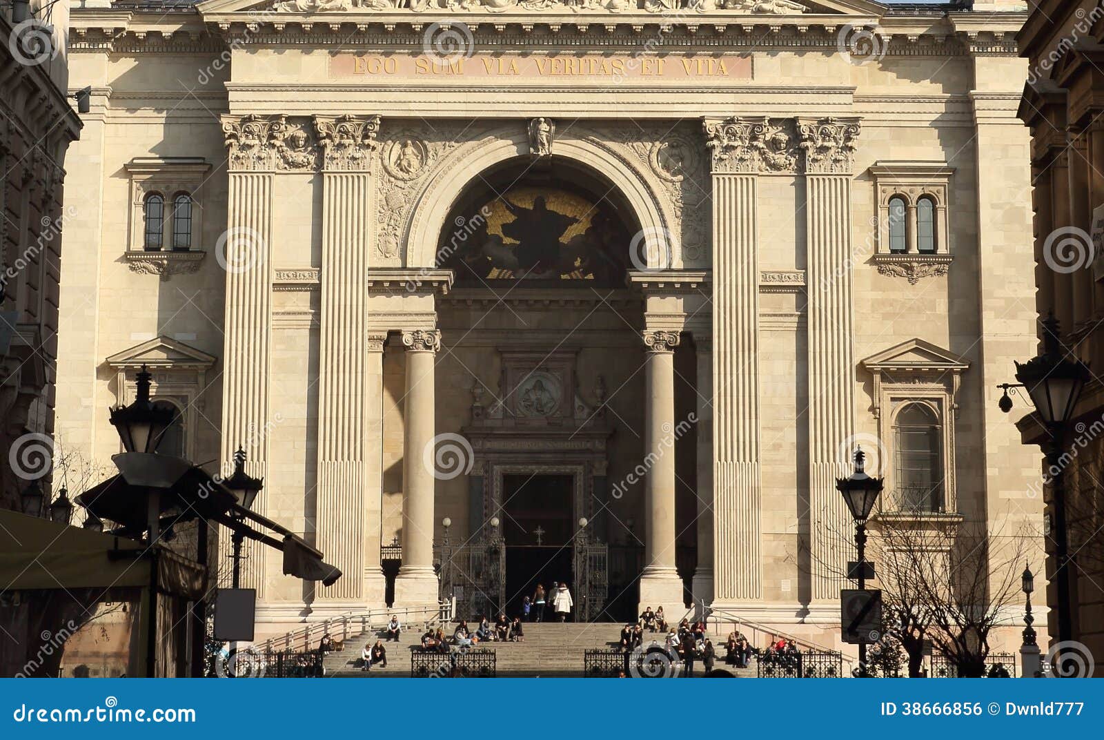 Budapest cathedral gate stock photo. Image of place, europe - 38666856