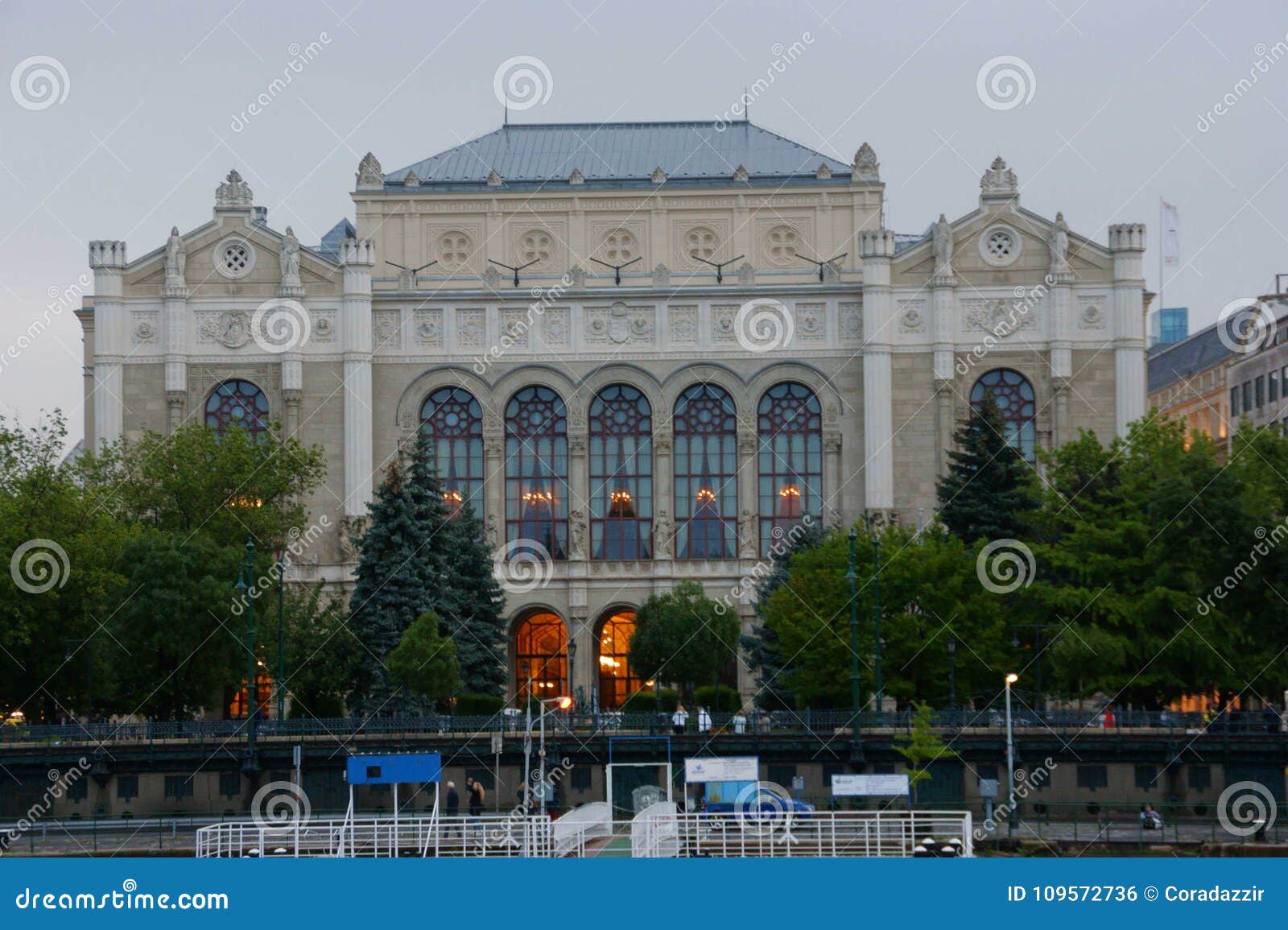 Budapest Historical Buildings Stock Photo - Image of catene, buildings ...