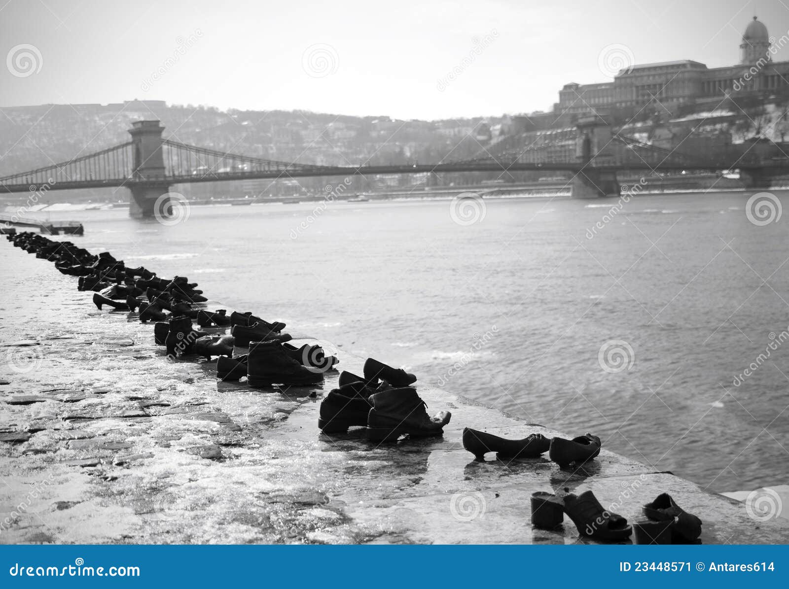 Budapest Holocaust Memorial Editorial Photo - Image of nazism ...