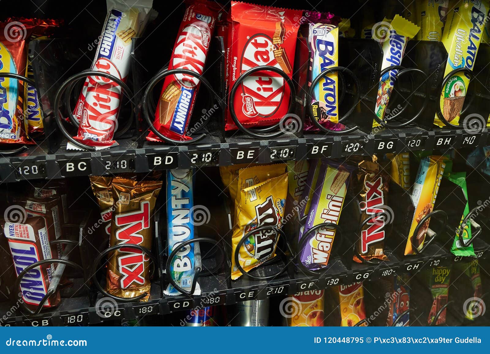 Snacks Vending Machine editorial image. Image of point - 120448795
