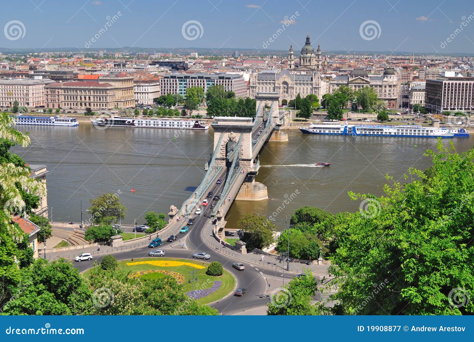 Budapest. Hungria. Arquitectura Da Cidade Imagem de Stock - Imagem de ...
