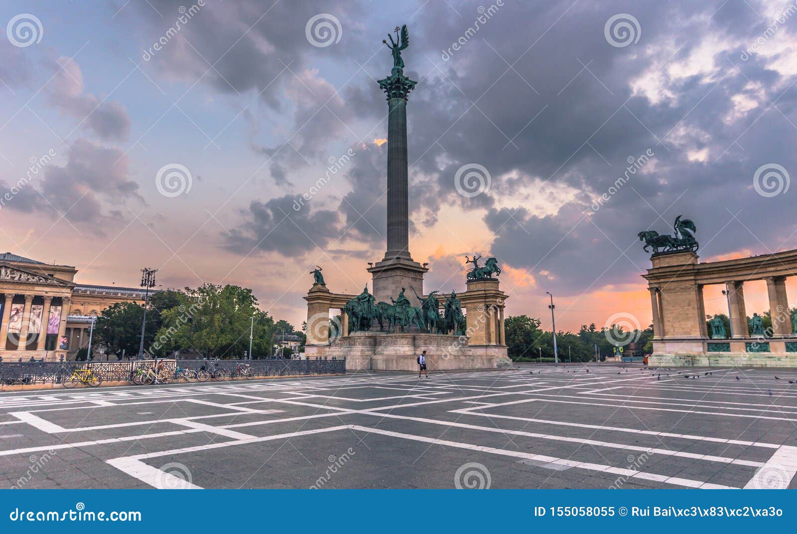 Budapest - June 21, 2019: Dawn in Heroes Square in Budapest, Hungary ...