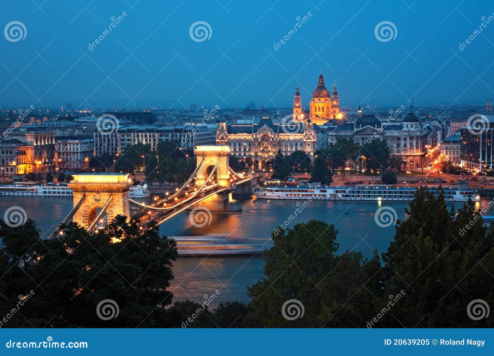 Budapest Skyline at night stock image. Image of color - 20639205