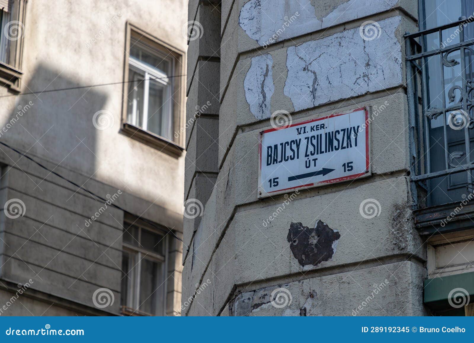 Budapest Street Sign editorial image. Image of stone - 289192345