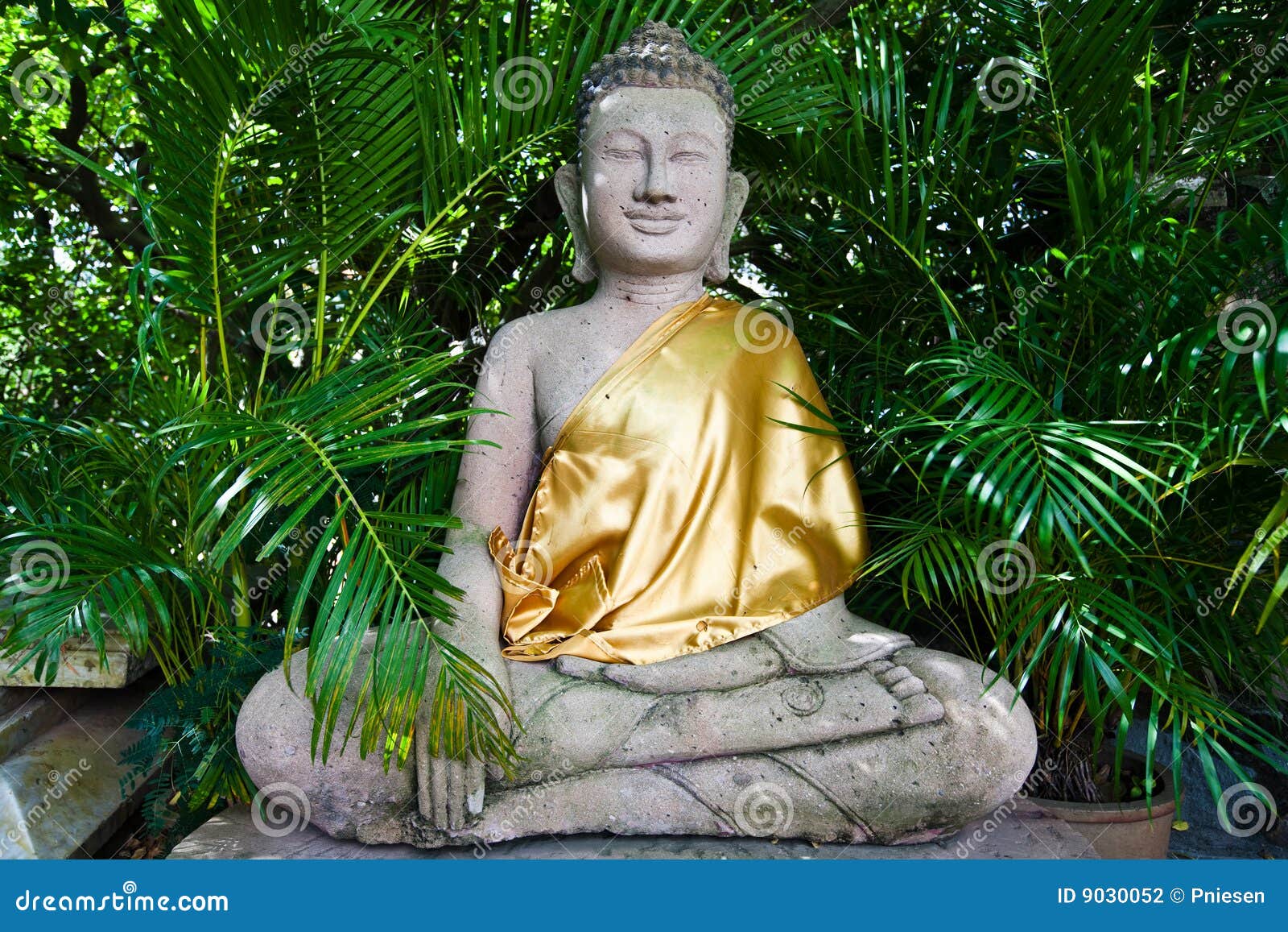 Buddha Meditating in Garden Stock Photo - Image of plants, china: 9030052