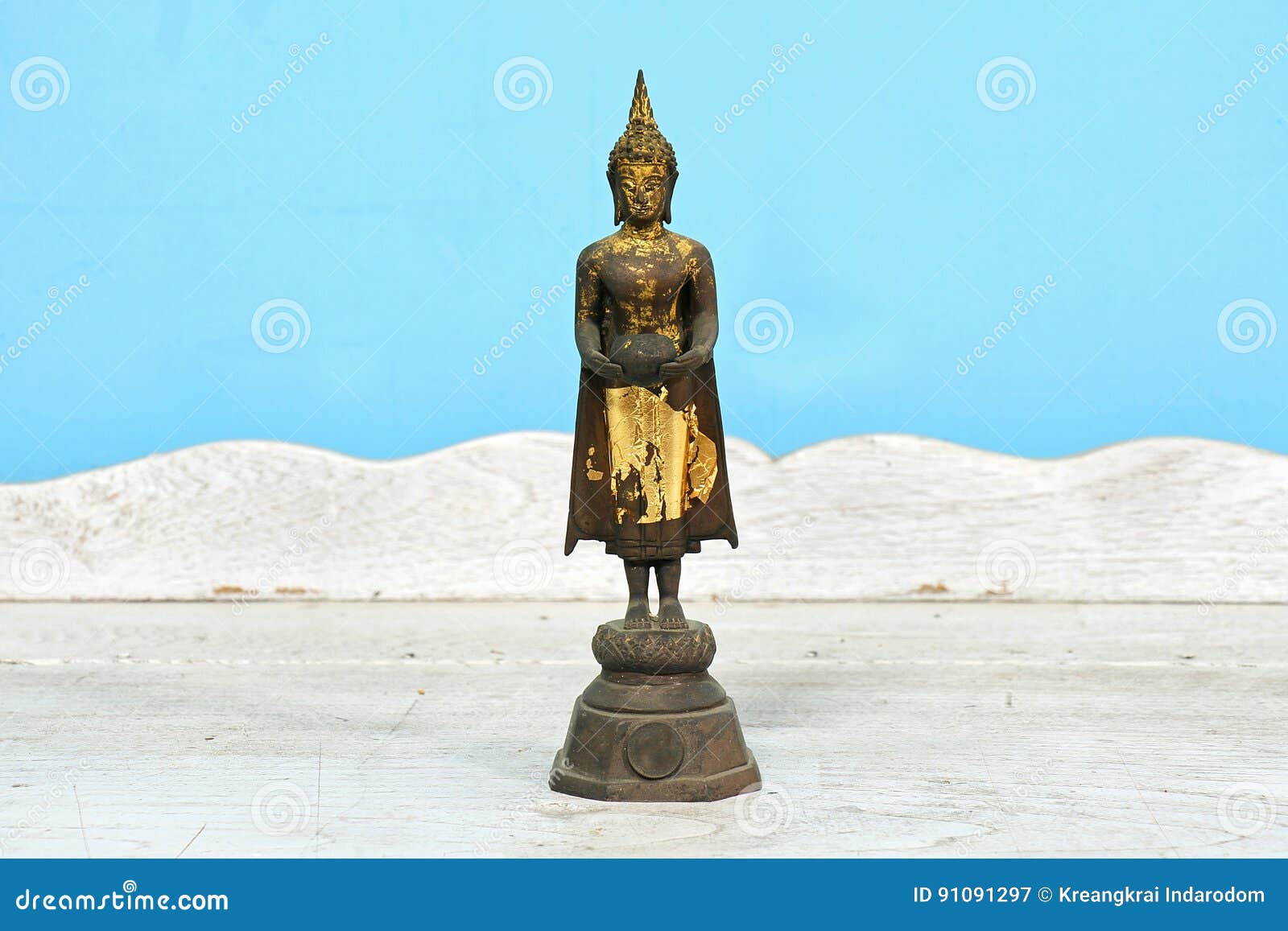 Buddha statue, antique. stock image. Image of meditating - 91091297