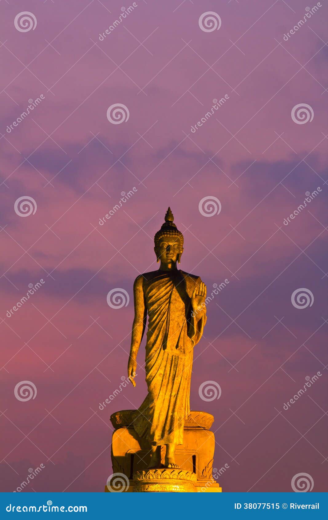 Buddha Statue in the Sunset Stock Image - Image of east, oriental: 38077515