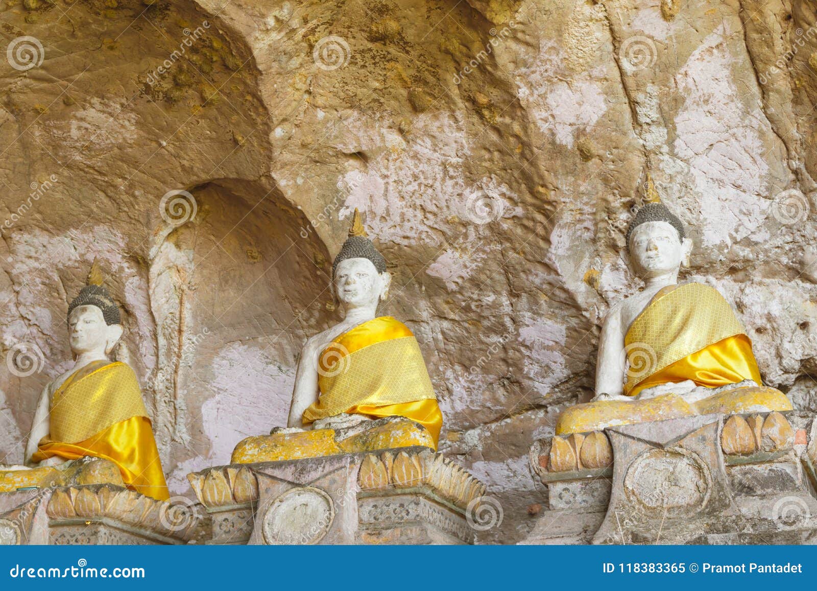 Buddha Statues Ancient in Cave Stock Image - Image of hand, cave: 118383365