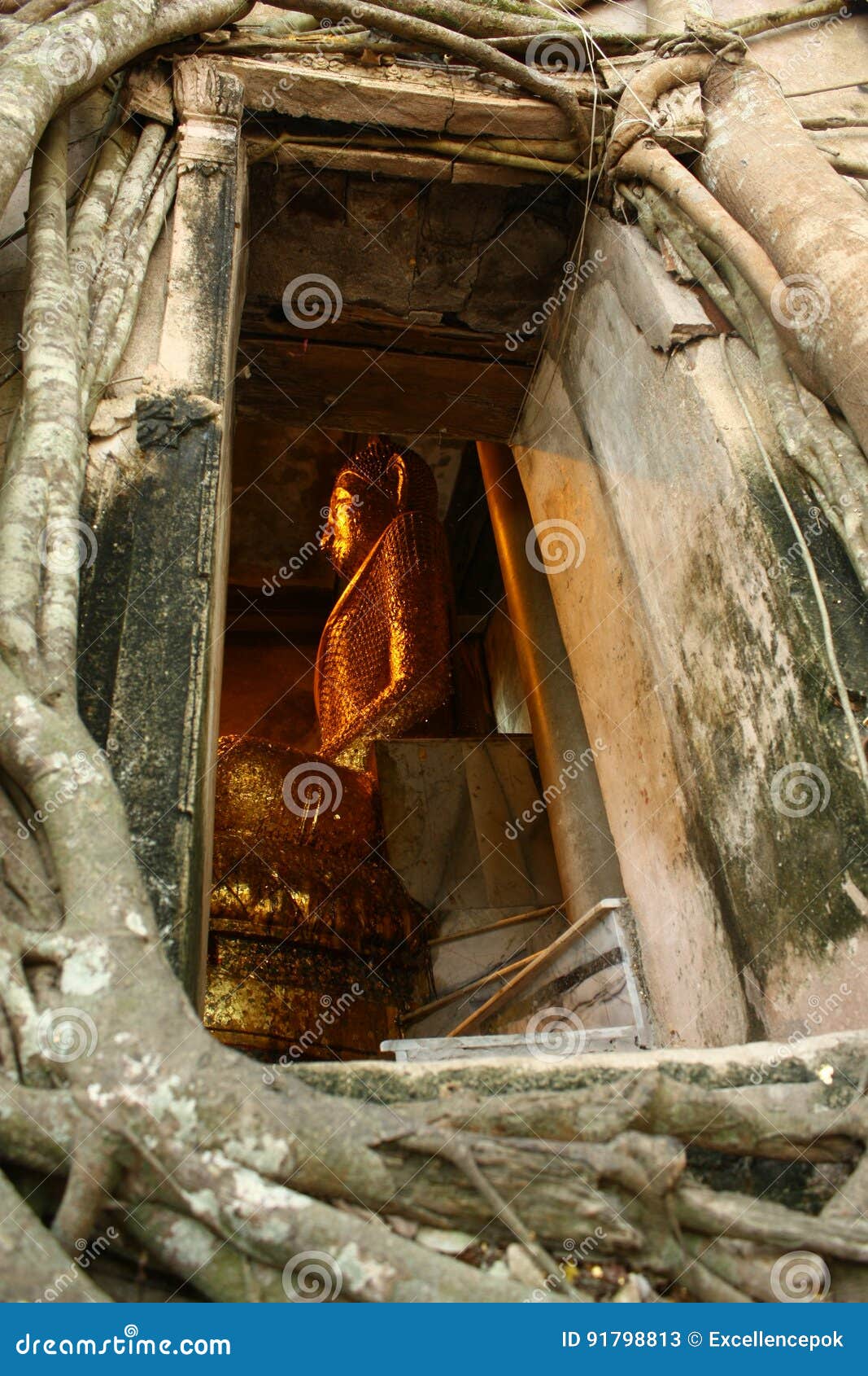 Buddha statue editorial stock photo. Image of sculpture - 91798813