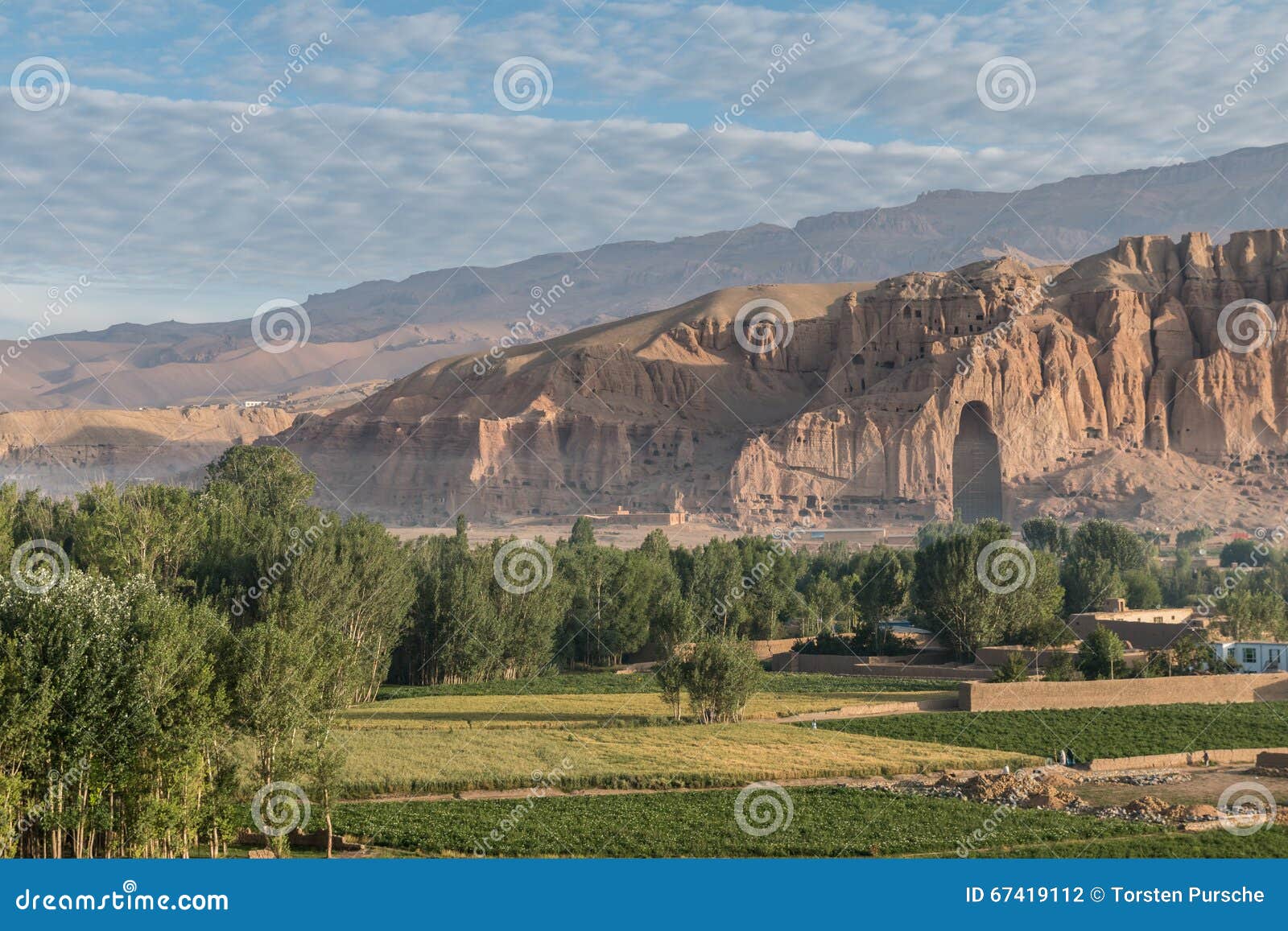 The Buddhas of Bamiyan editorial photography. Image of buddha - 67419112