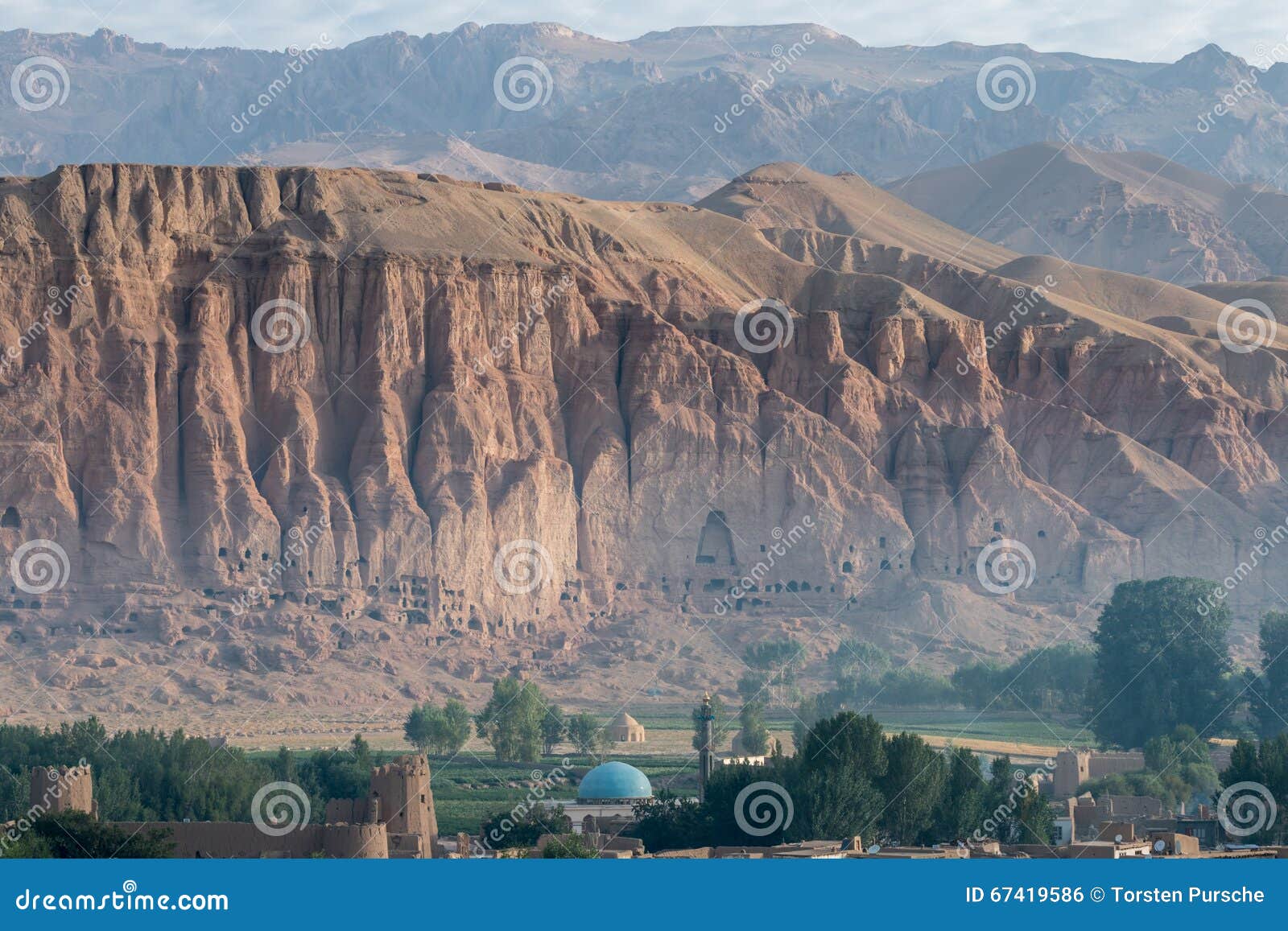 The Buddhas of Bamiyan editorial photo. Image of muslim - 67419586