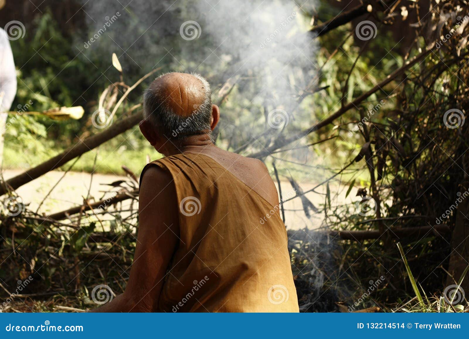 Buddhist monk sitting editorial stock image. Image of green - 132214514