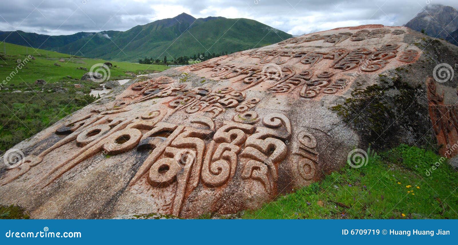 Buddhist Stone In The Temple Royalty-Free Stock Photo | CartoonDealer ...