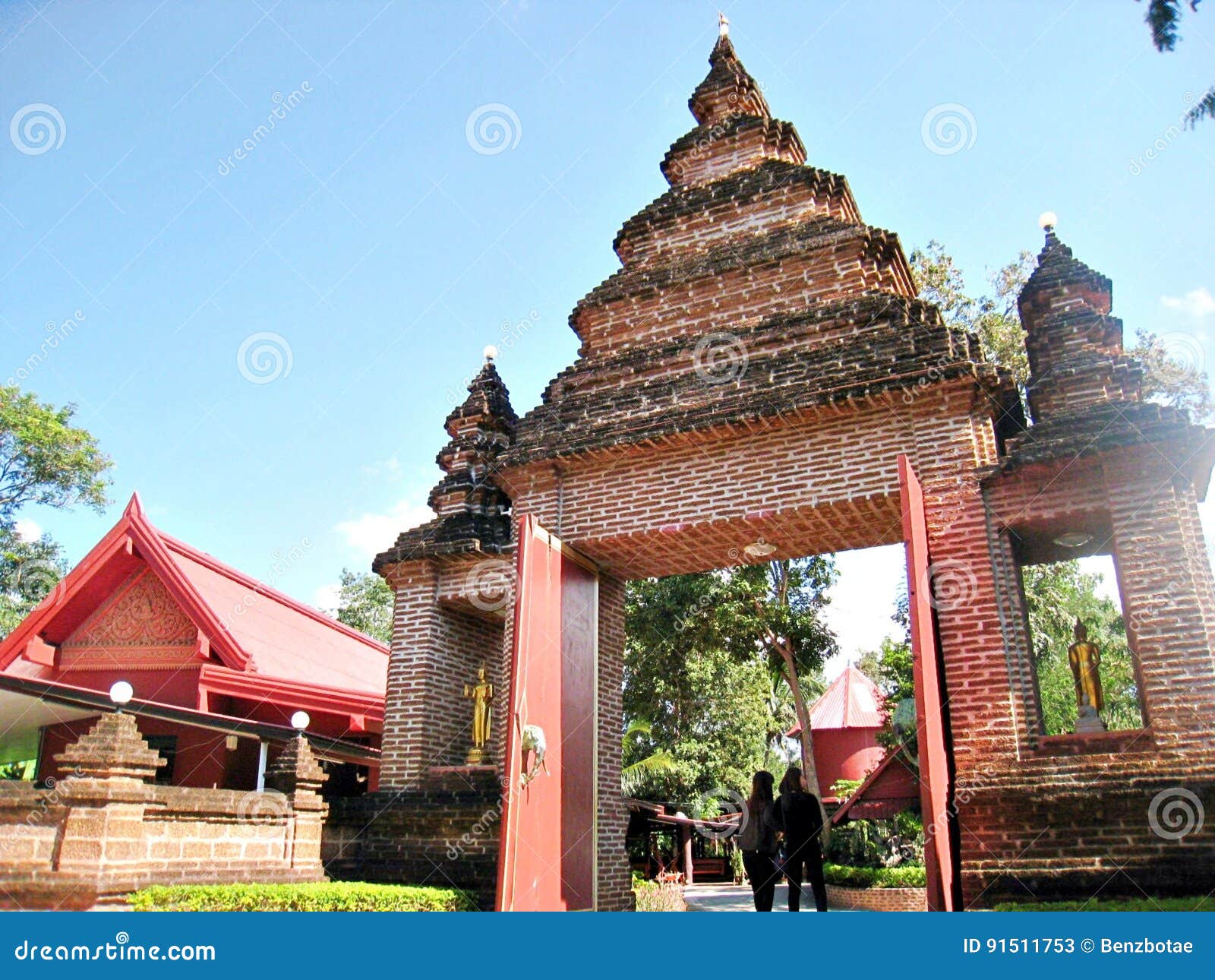 Buddhist Temple Arch Stock Images - Download 2,214 Royalty Free Photos