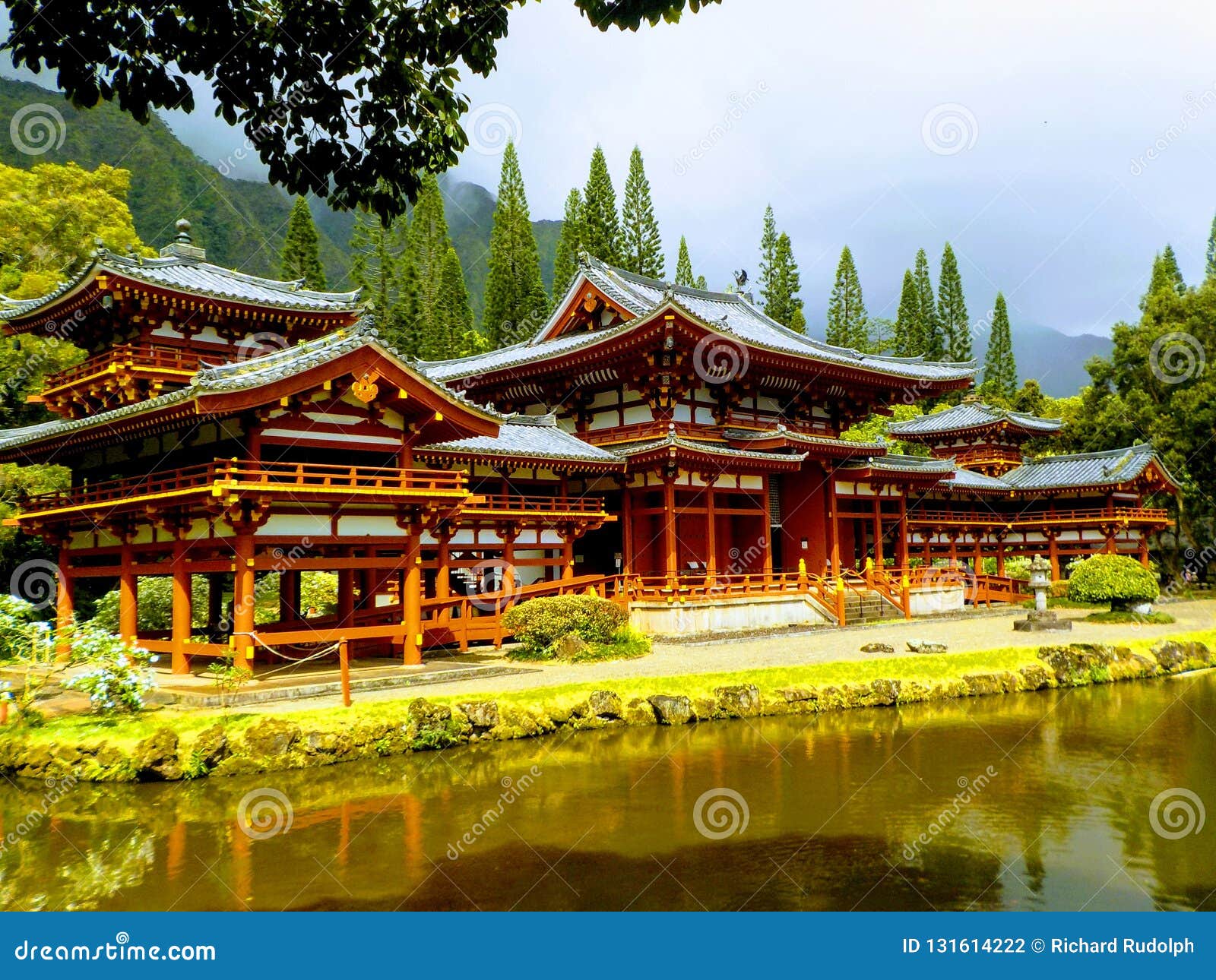 Buddhist Temple in Beautiful Serene Scene Stock Photo - Image of scene ...