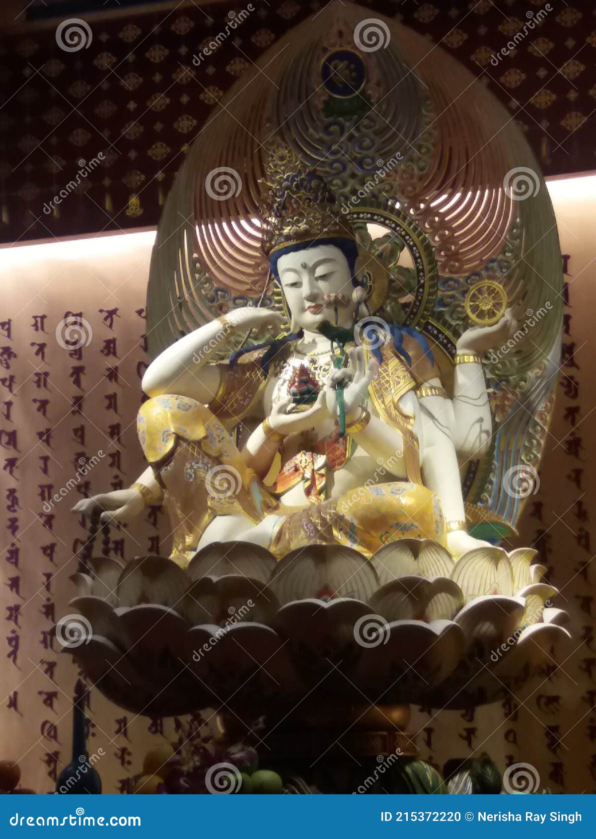 Buddhist Tooth Relic Temple - Singapore Editorial Image - Image of ...