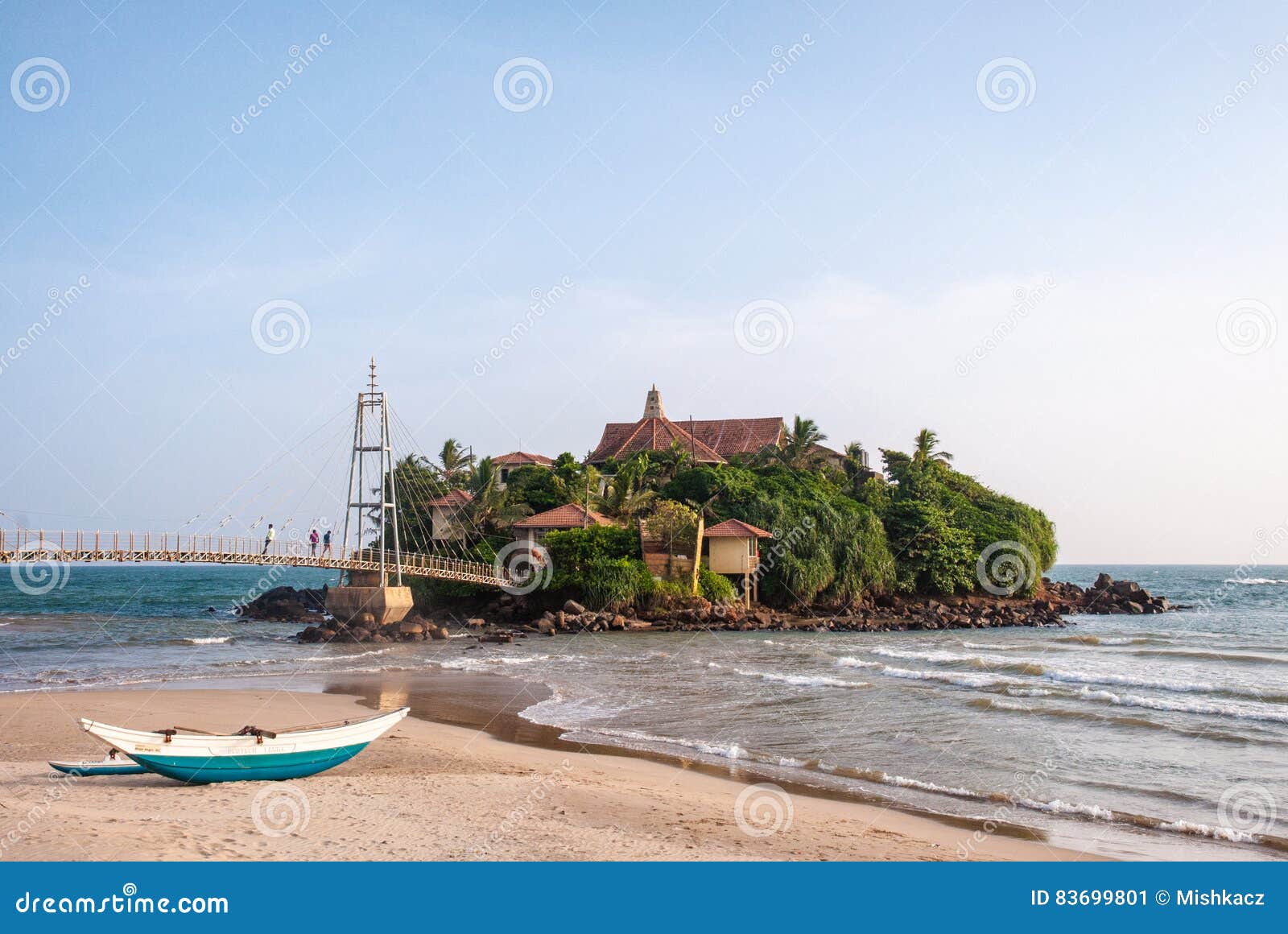 Buddhistischer Tempel Im Wasser, Matara, Sri Lanka Stockbild - Bild von ...