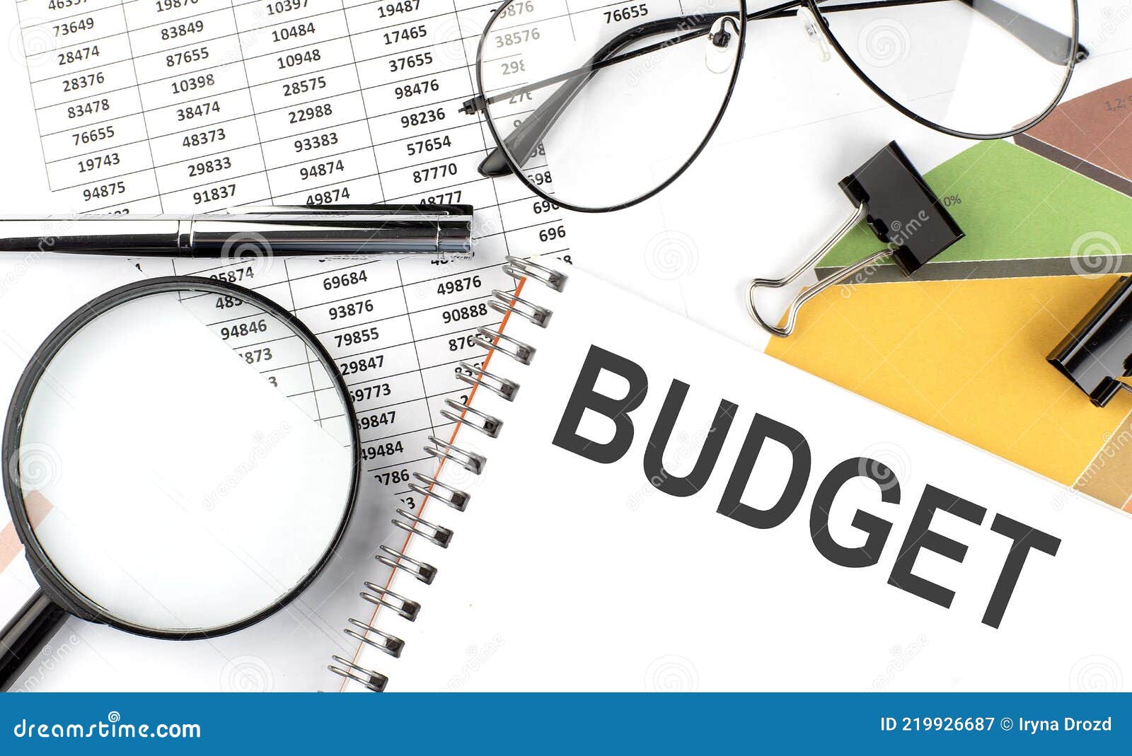 BUDGET - the Inscription of Text on the Notepad, and Chart. Business ...