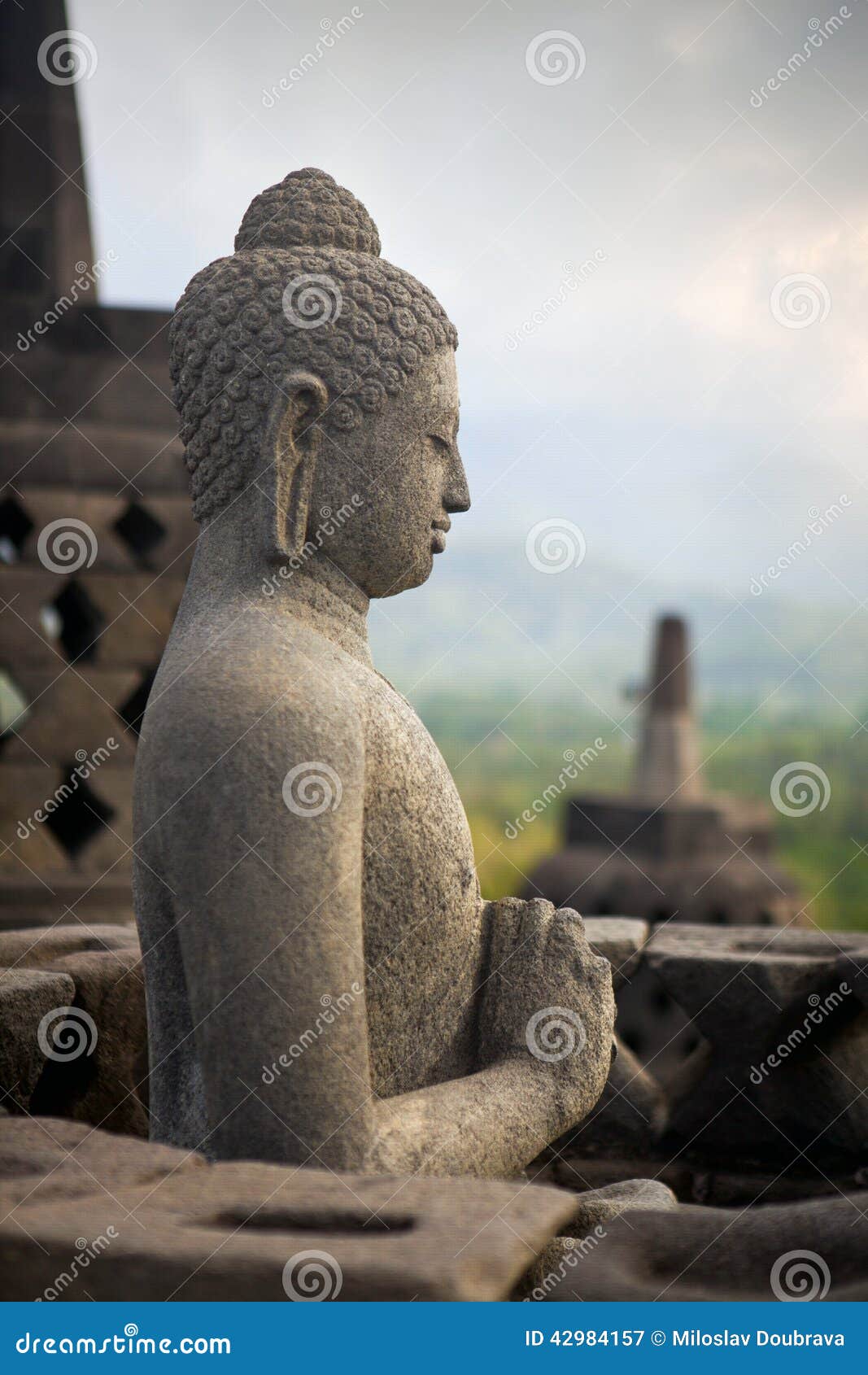 A Budha Statue Of A Tibetan Traditional Temple Near The Hemis Monastery ...