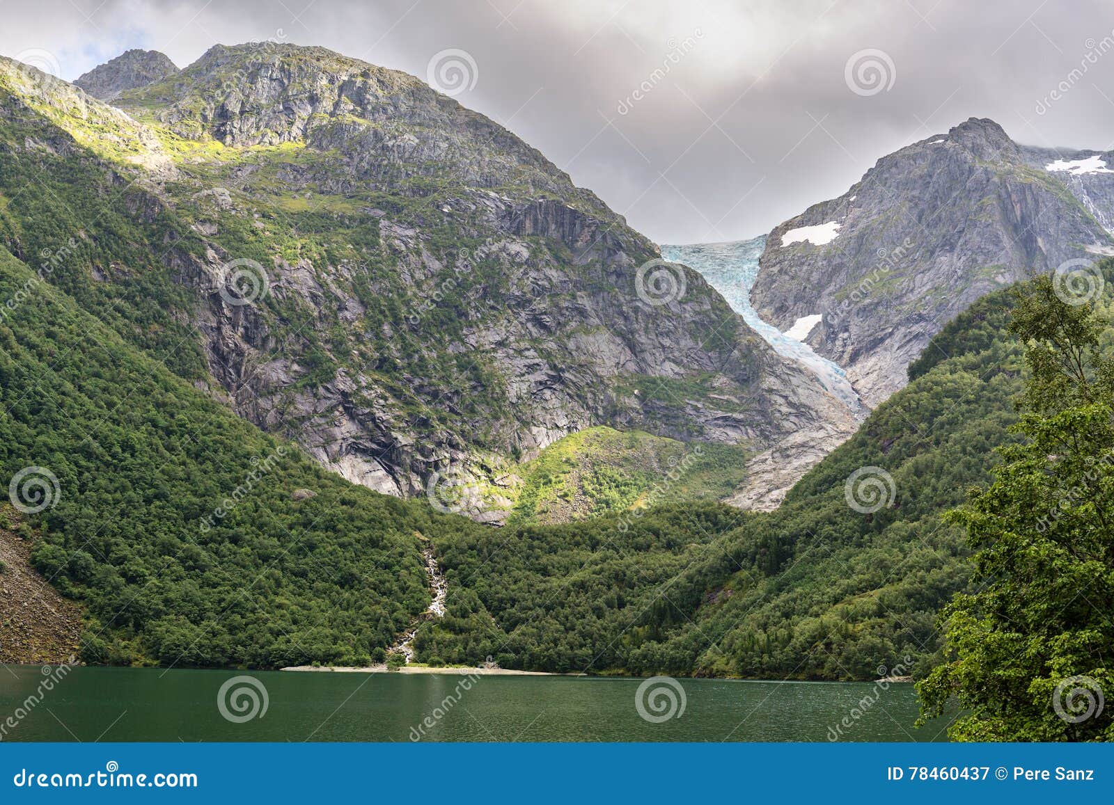 Buerbreen Glacier, Norway stock image. Image of lake - 78460437