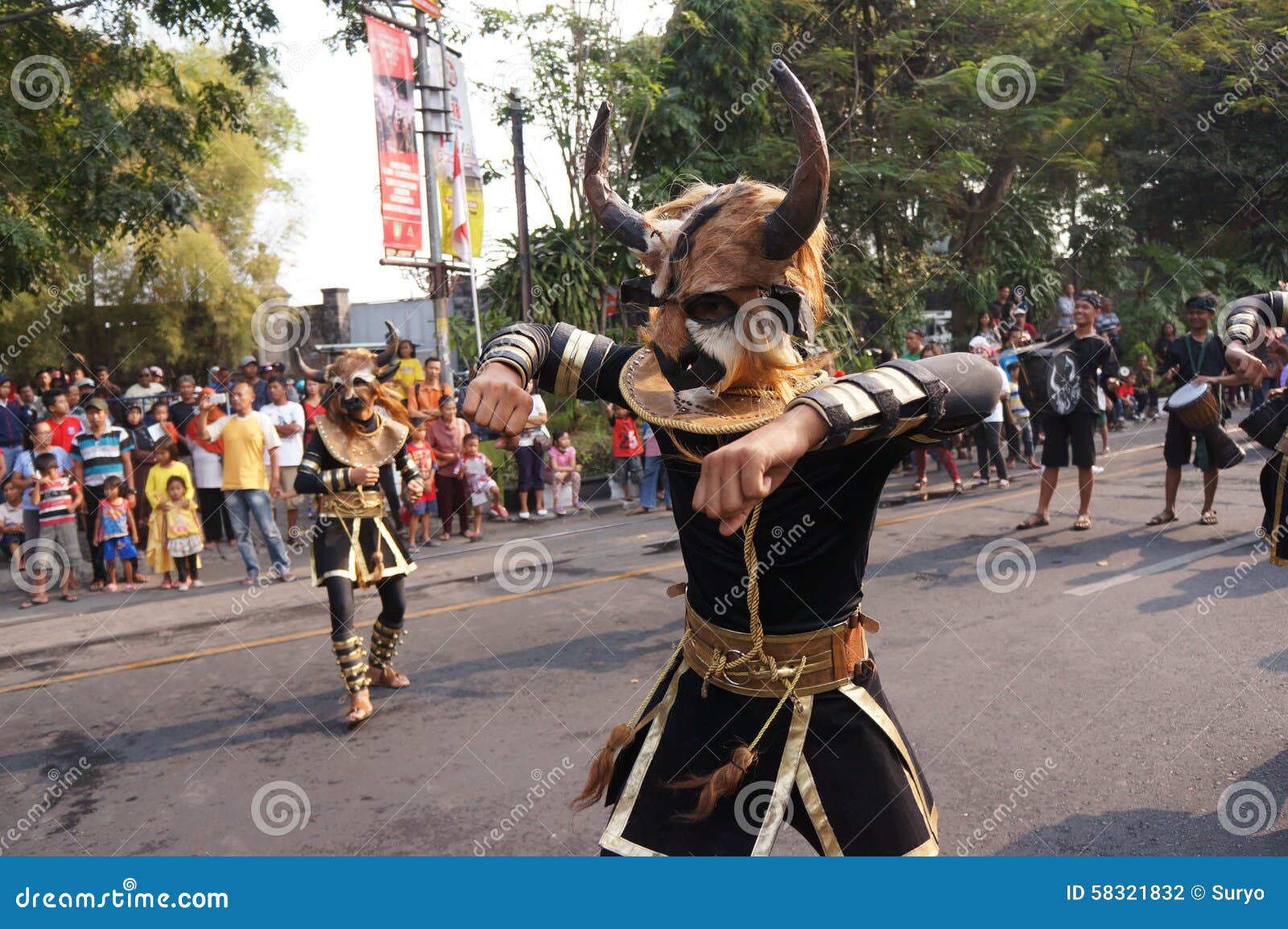 Buffalo dancer editorial photography. Image of cultural - 58321832