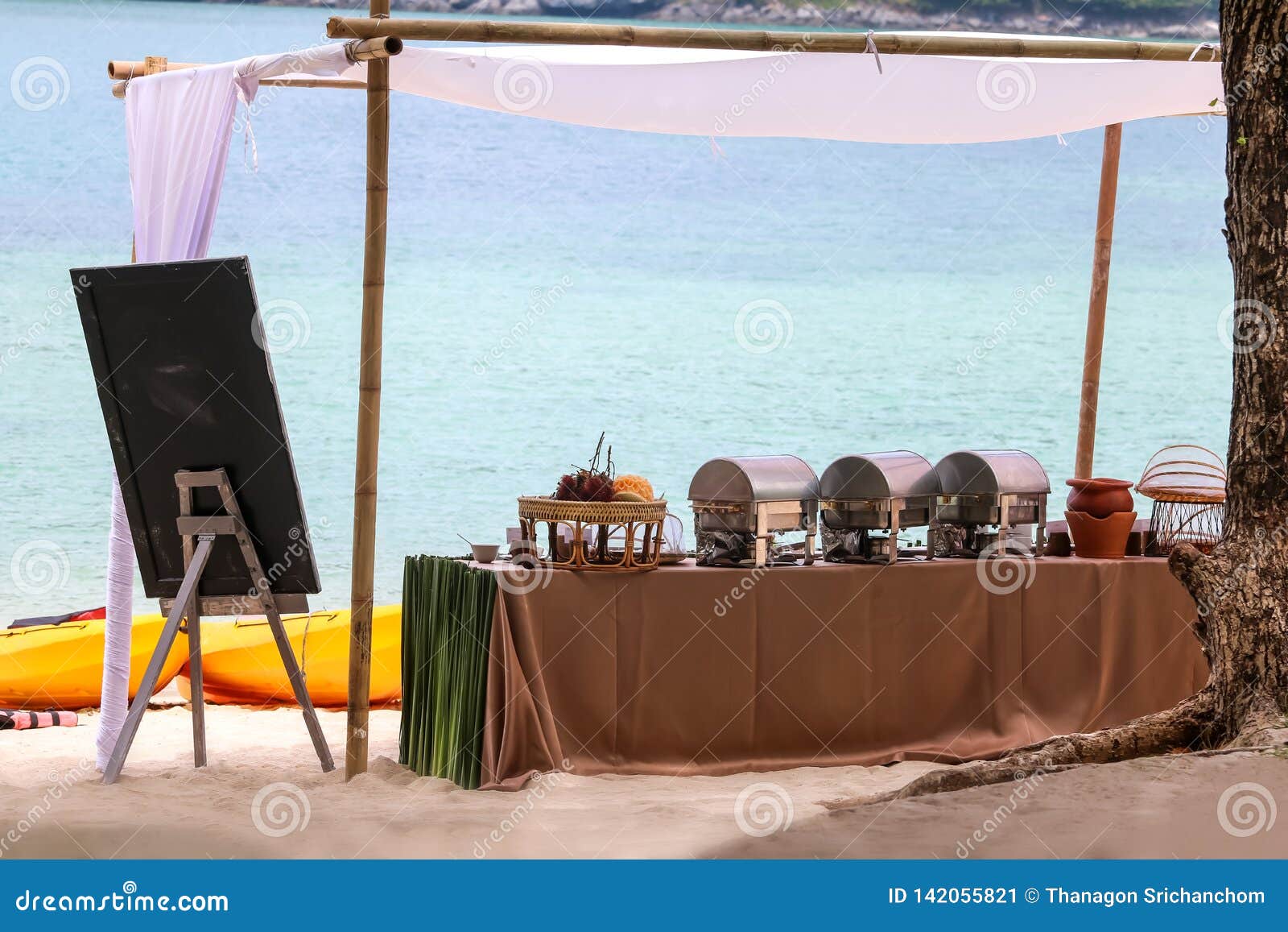 Buffet on the Beach , Line Set Up for Lunch at Tropical Stock Image ...