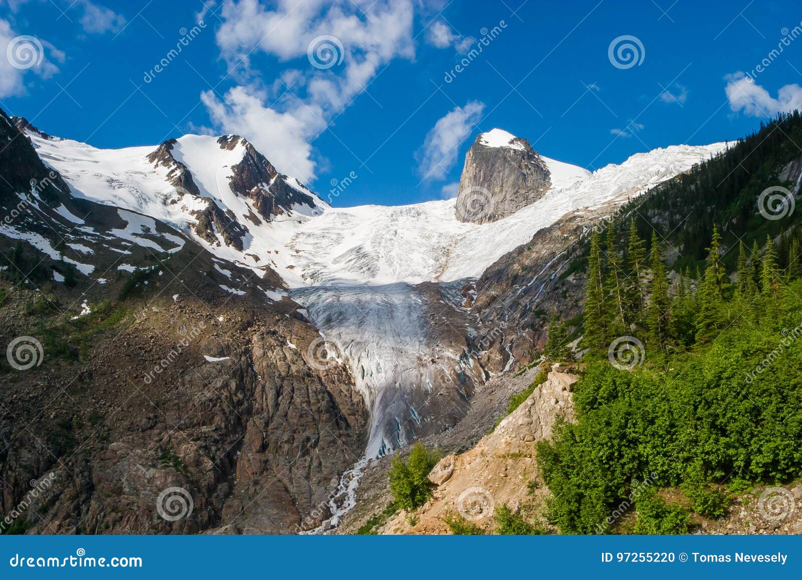 The Bugaboos, Britsh Columbia, Canada Stock Photo - Image of beautiful ...