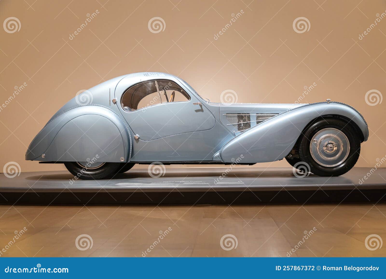 1936 Bugatti Type 57SC Atlantic Editorial Photography - Image of mullin ...