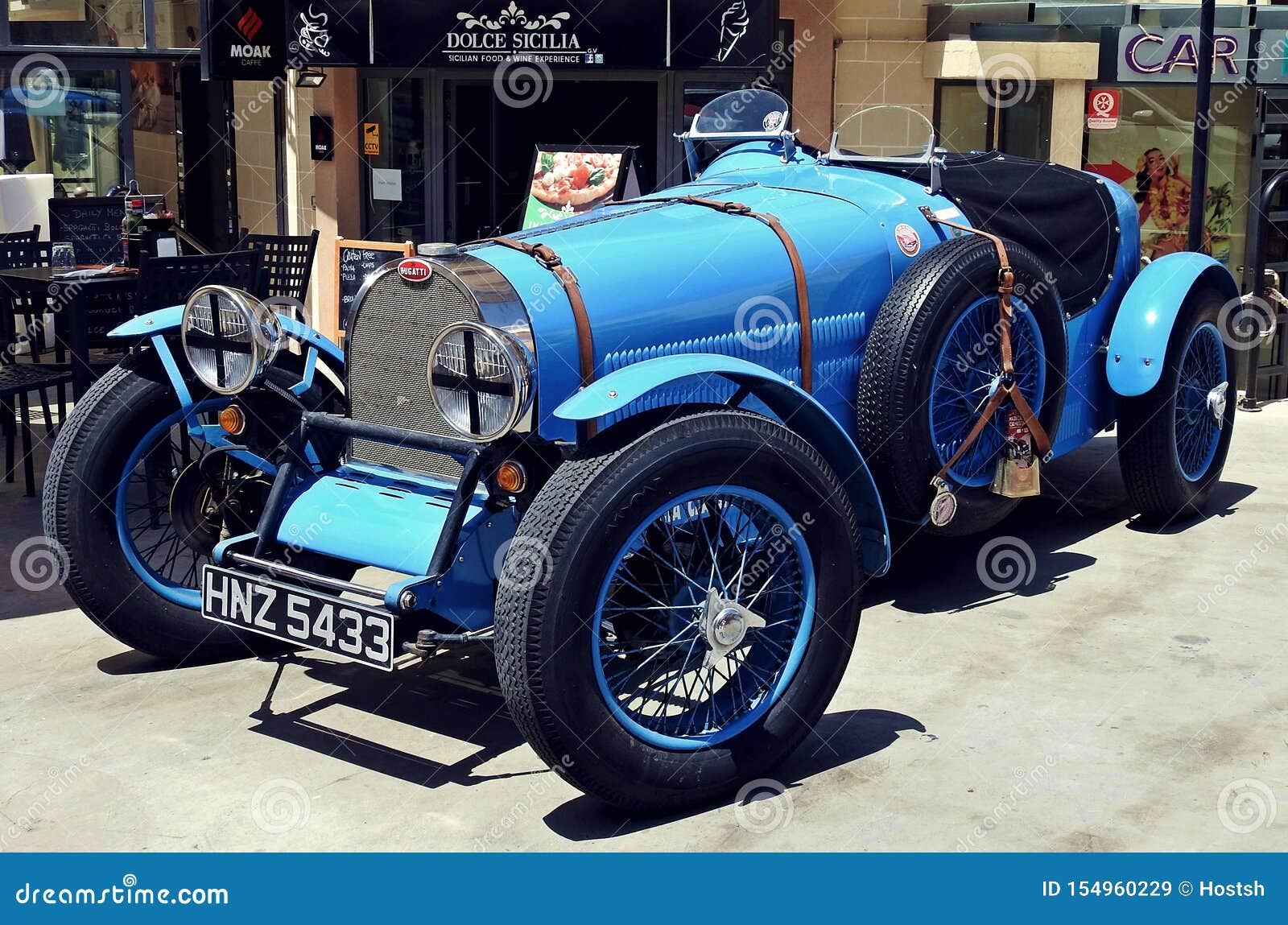 Bugatti Vintage Car Blue editorial stock image. Image of blue - 154960229