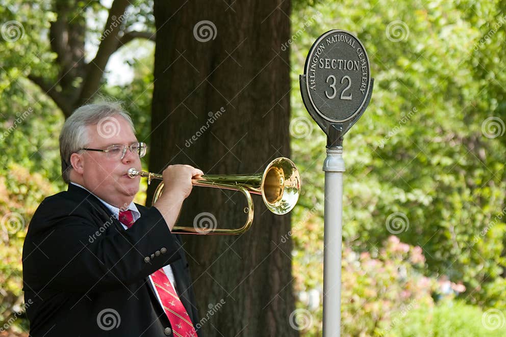 Bugler at Arlington Cemetery Editorial Stock Photo - Image of ...