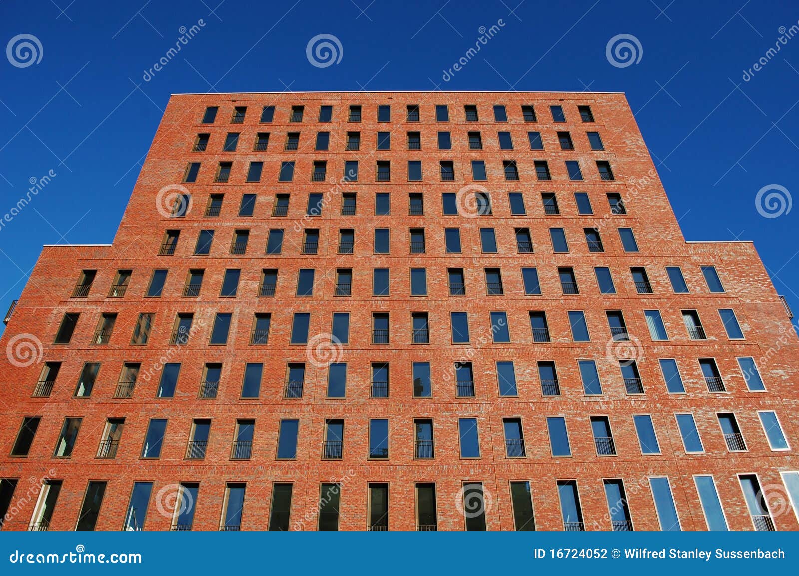 Buidling photo stock. Image du bureau, lignes, brun, ligne - 16724052