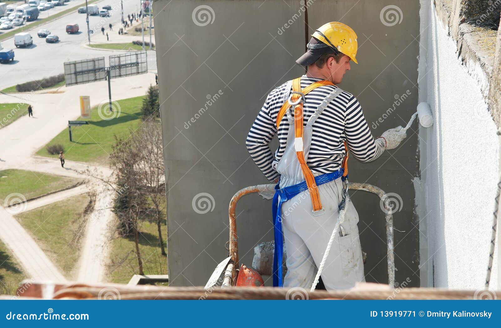 Builder Facade Painter at Work Stock Image - Image of painting, hardhat ...