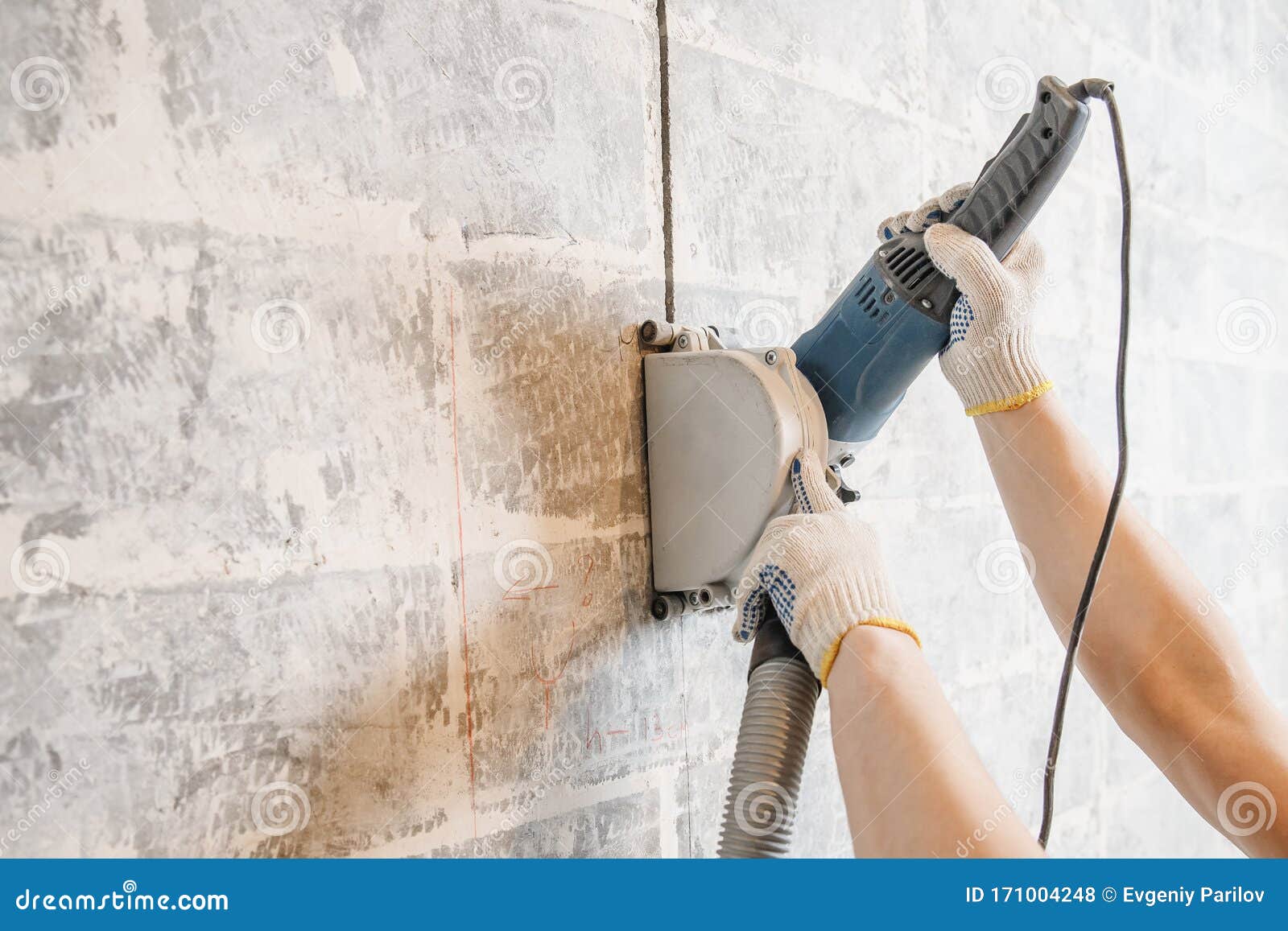 Builder Man Cutting Electrical Chase in Concrete Wall with Groove ...