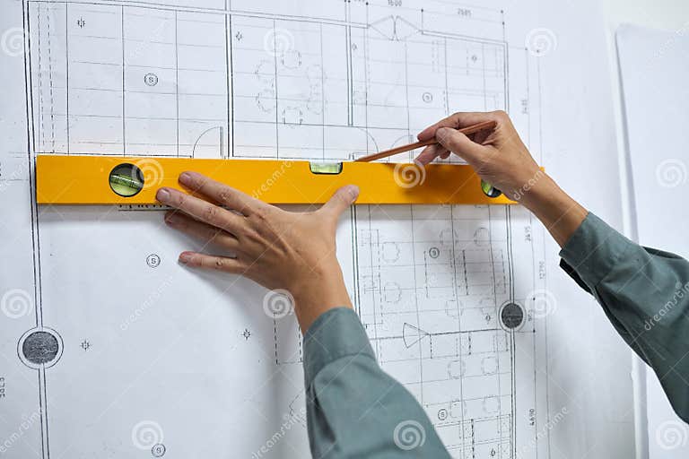 Builder Using Construction Level Stock Image - Image of draw, workman ...