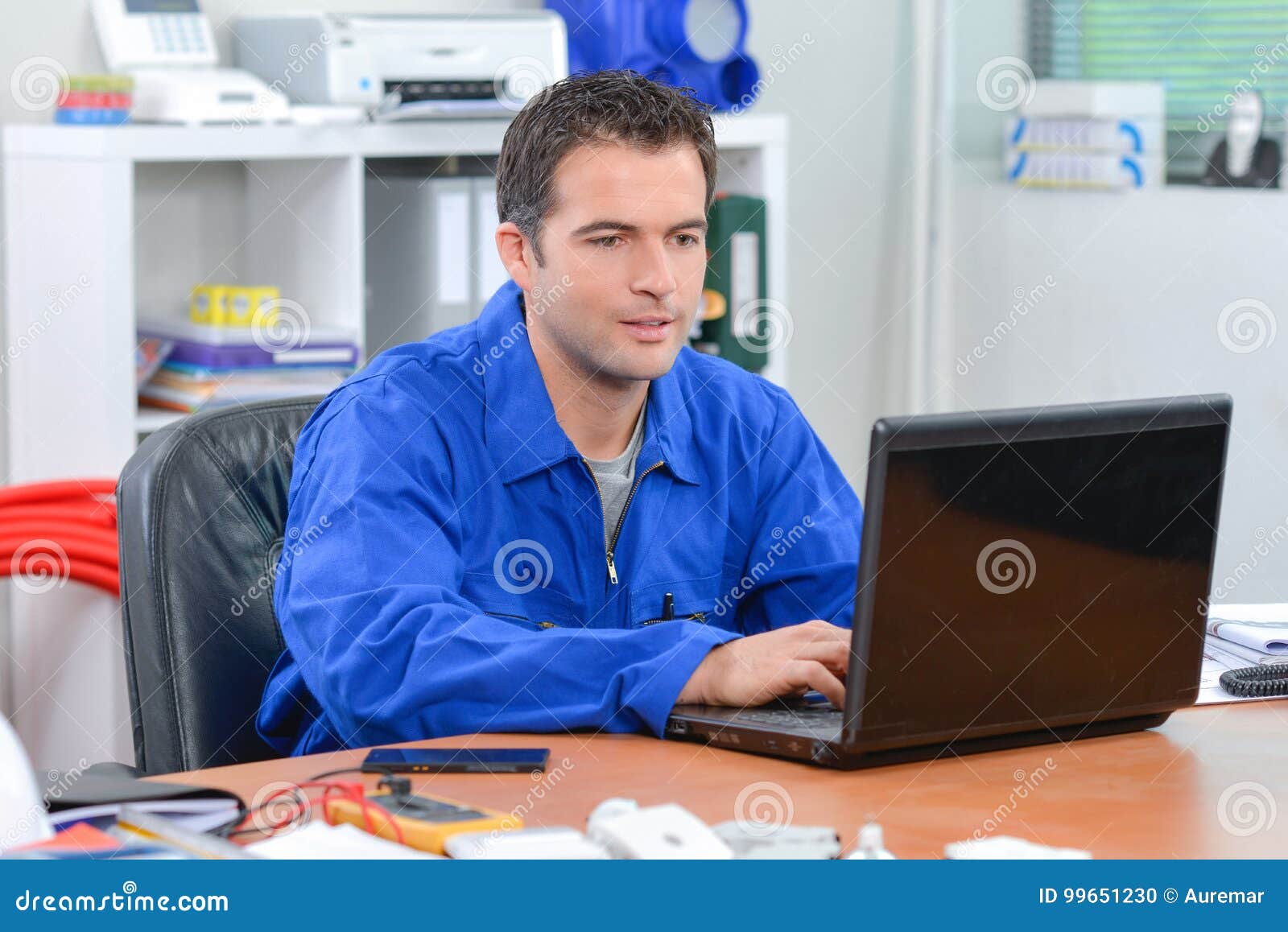 Builder Using Laptop Computer Stock Photo - Image of engineer, handyman ...