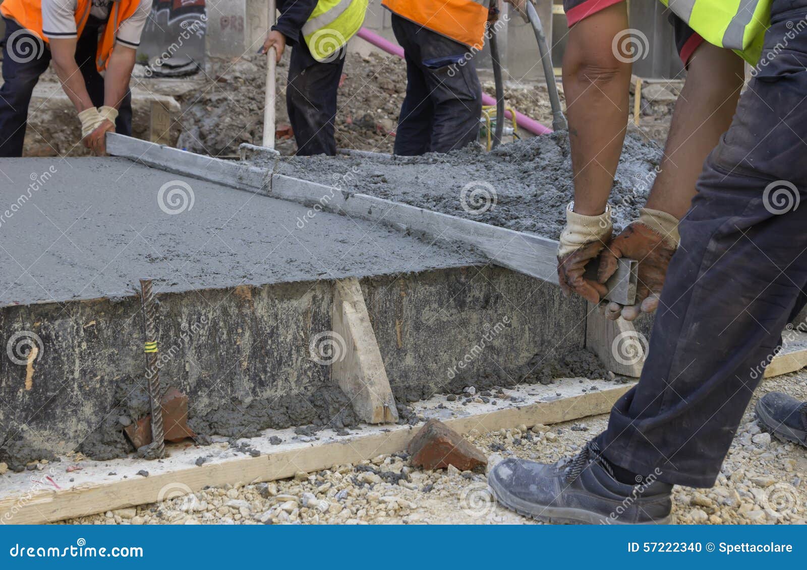 Builders Level Wet Concrete with a Metal Screed Stock Photo - Image of ...