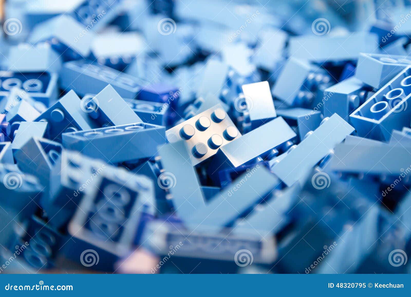 Building Blocks with Focus and Highlight on One Selected Block with ...