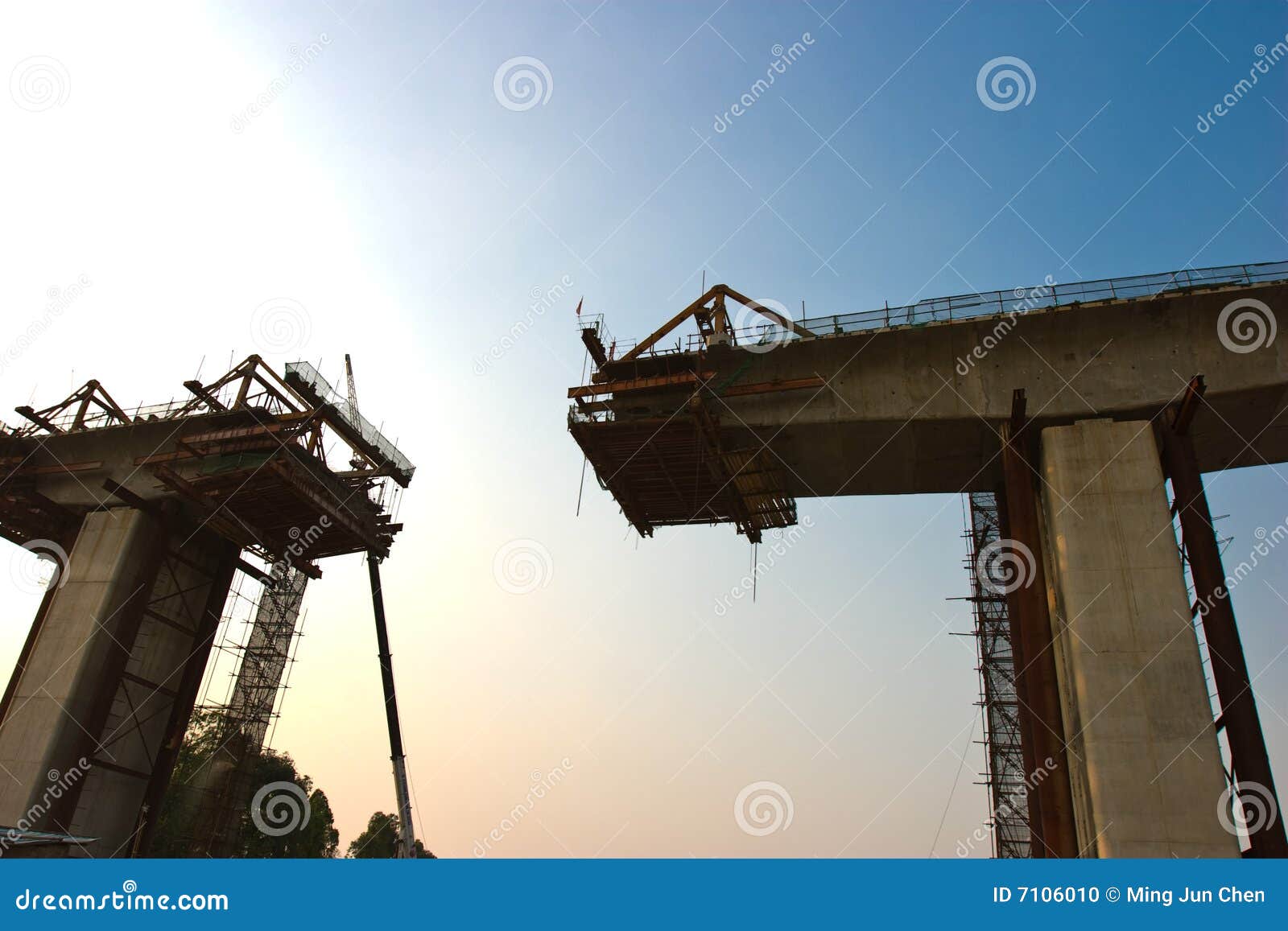 Building of the bridge stock photo. Image of traffic, viaduct - 7106010