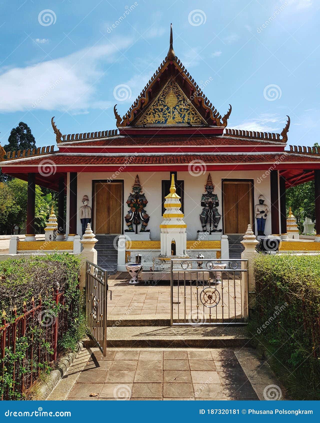 Building at Buddhist Temple Against Sky Stock Image - Image of weekend ...