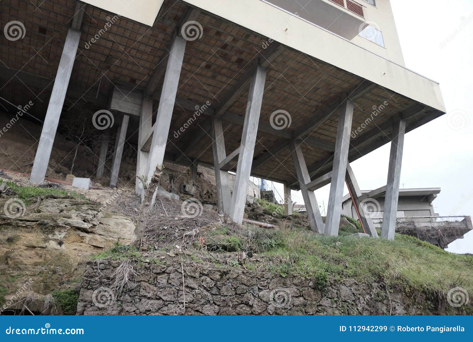 Building Built on the Ravine Stock Image - Image of cliffs, nature ...