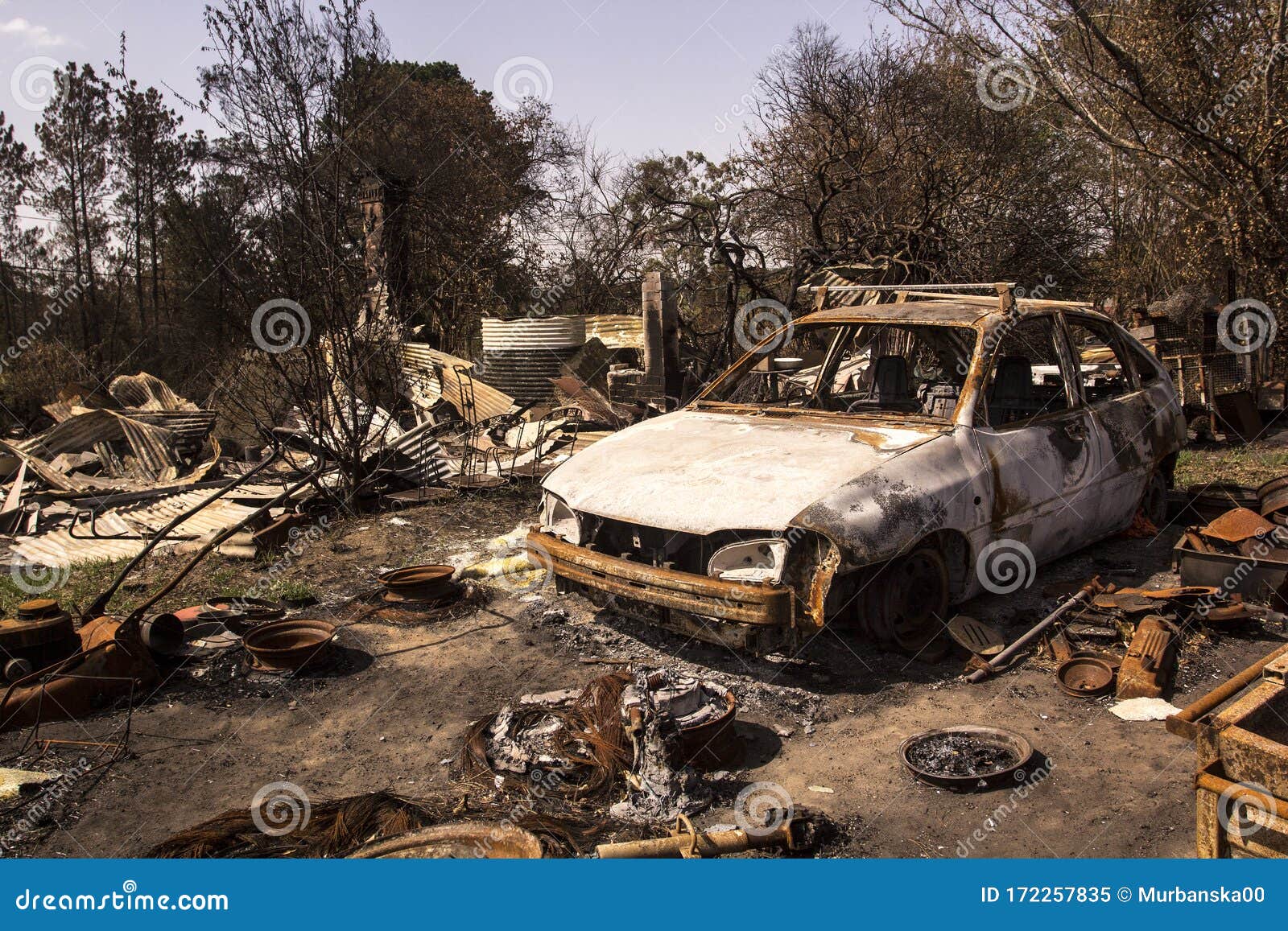 Building and Car Destroyed by Fire. Bushfire Aftermath, Australia Stock ...