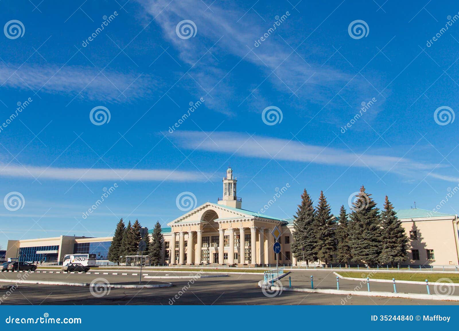 The Building of Chelyabinsk Airport Editorial Image - Image of summer ...