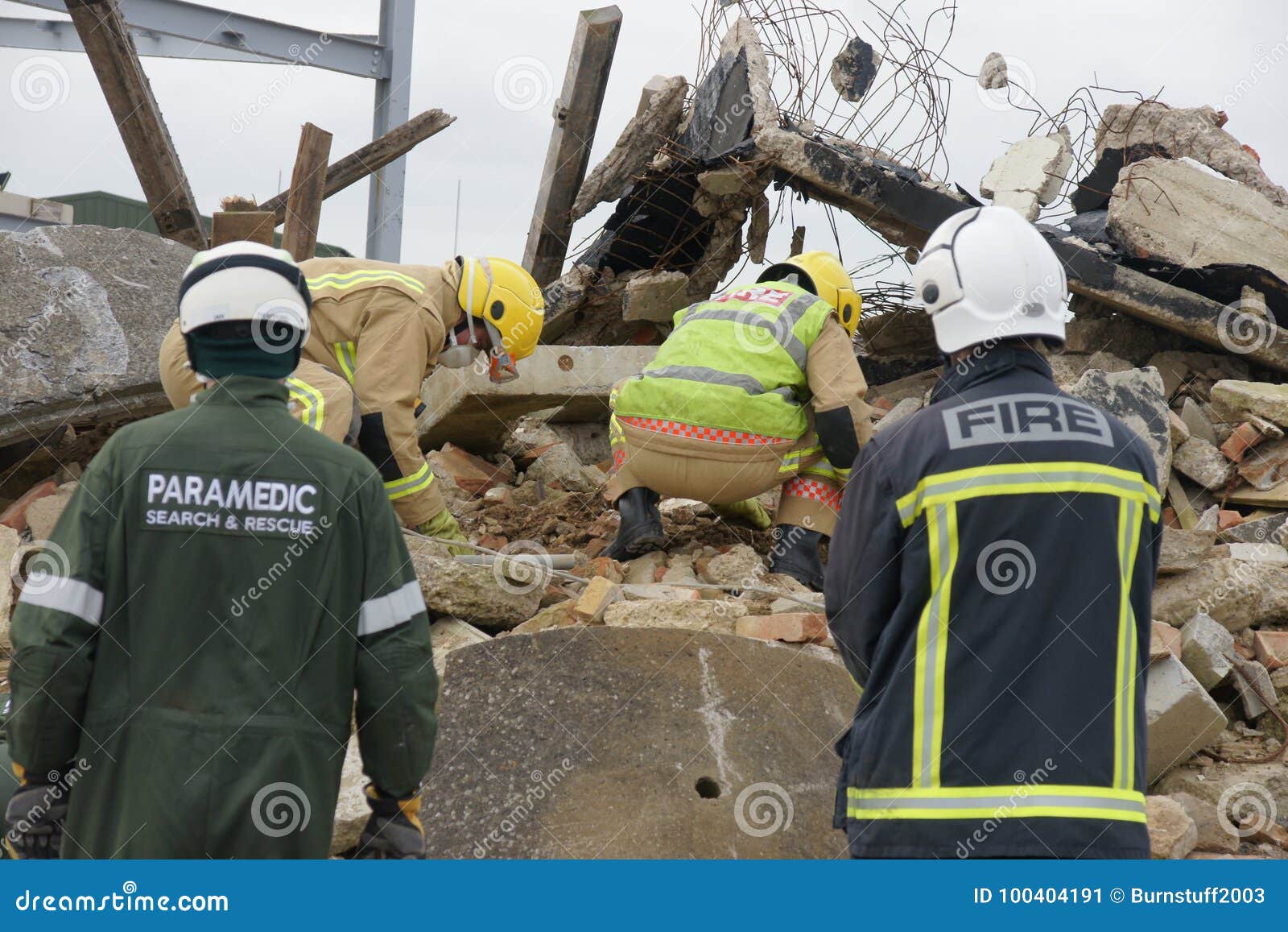 Building Collapse, Disaster Zone Editorial Photo - Image of apartment ...