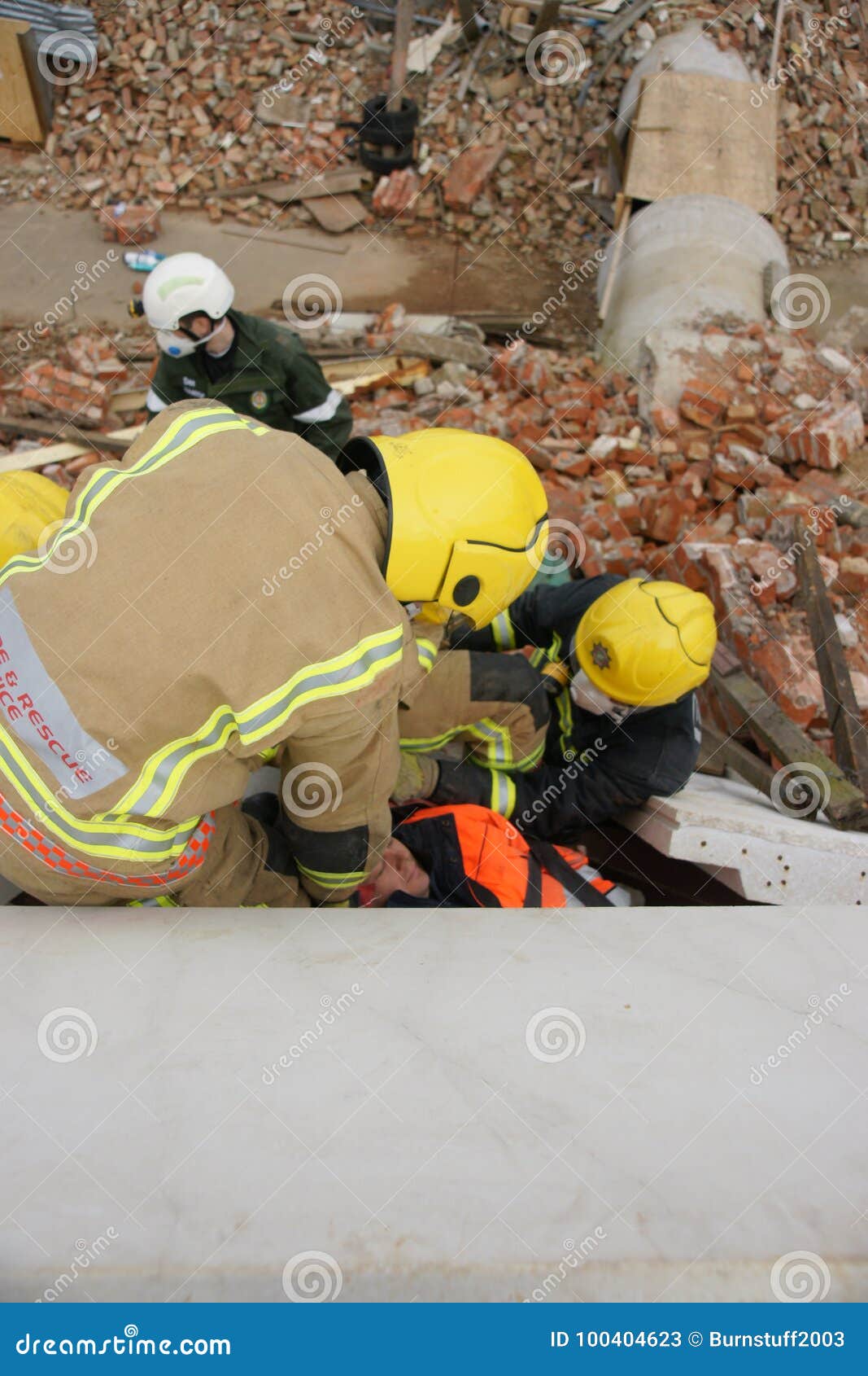Building Collapse, Disaster Zone Editorial Stock Photo - Image of flats ...