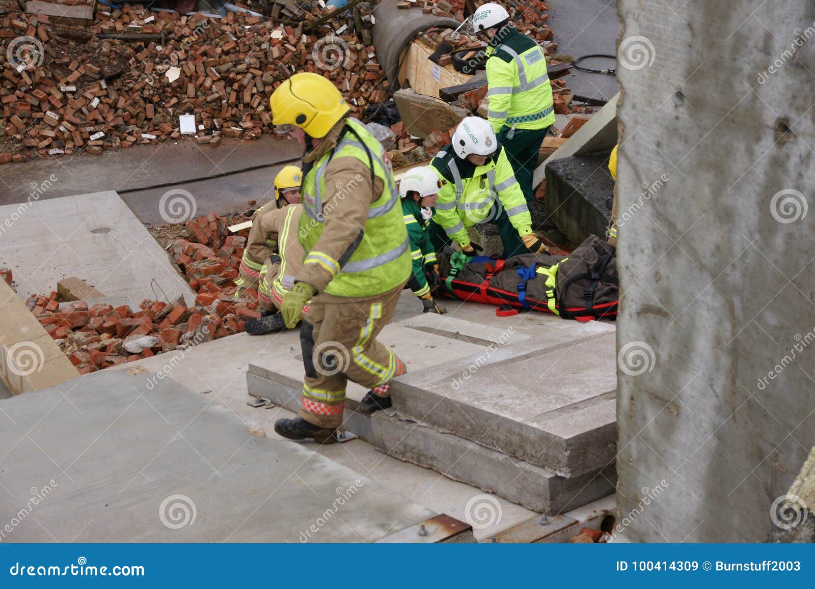 Building Collapse, Disaster Zone Editorial Stock Image - Image of ...