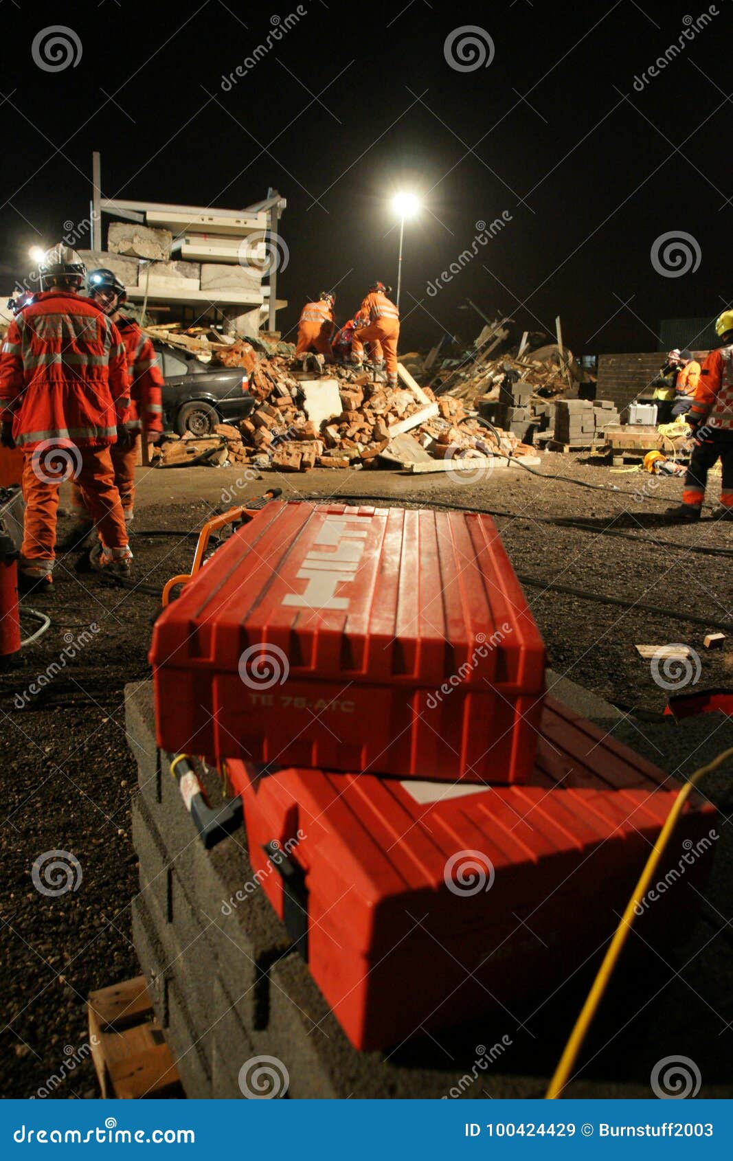 Building Collapse, Disaster Zone Editorial Stock Image - Image of ...