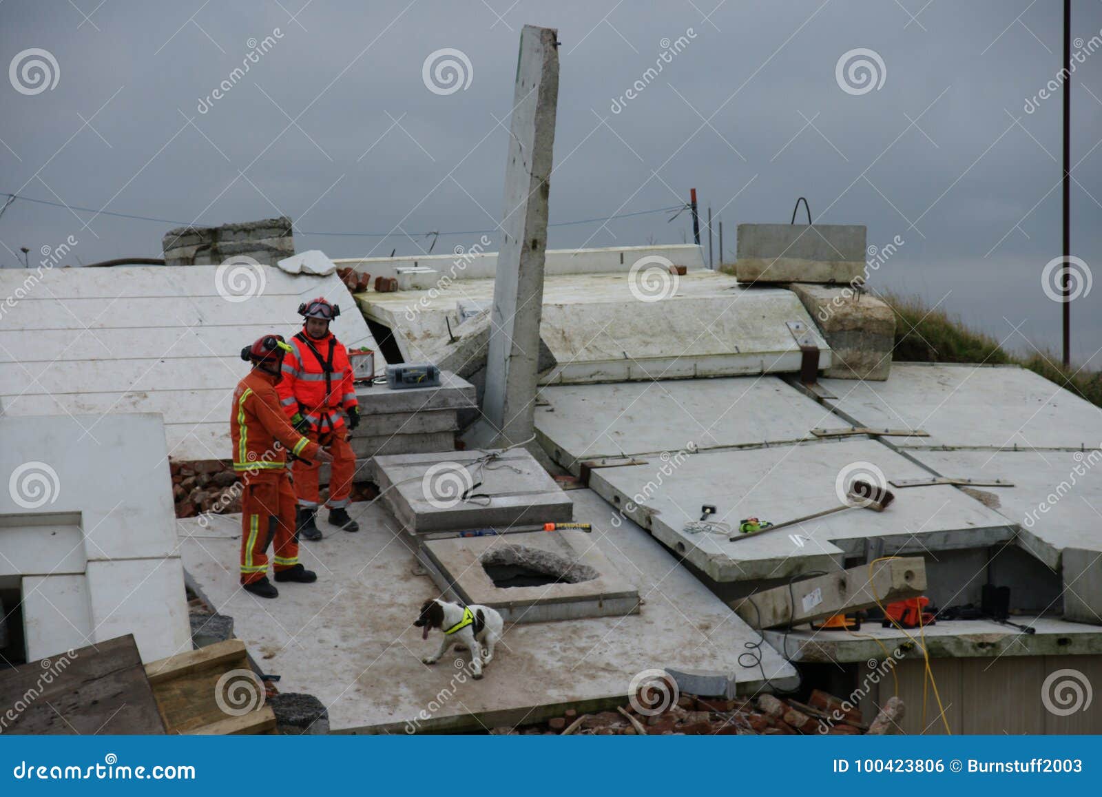 Building Collapse, Disaster Zone Editorial Photo - Image of collapse ...
